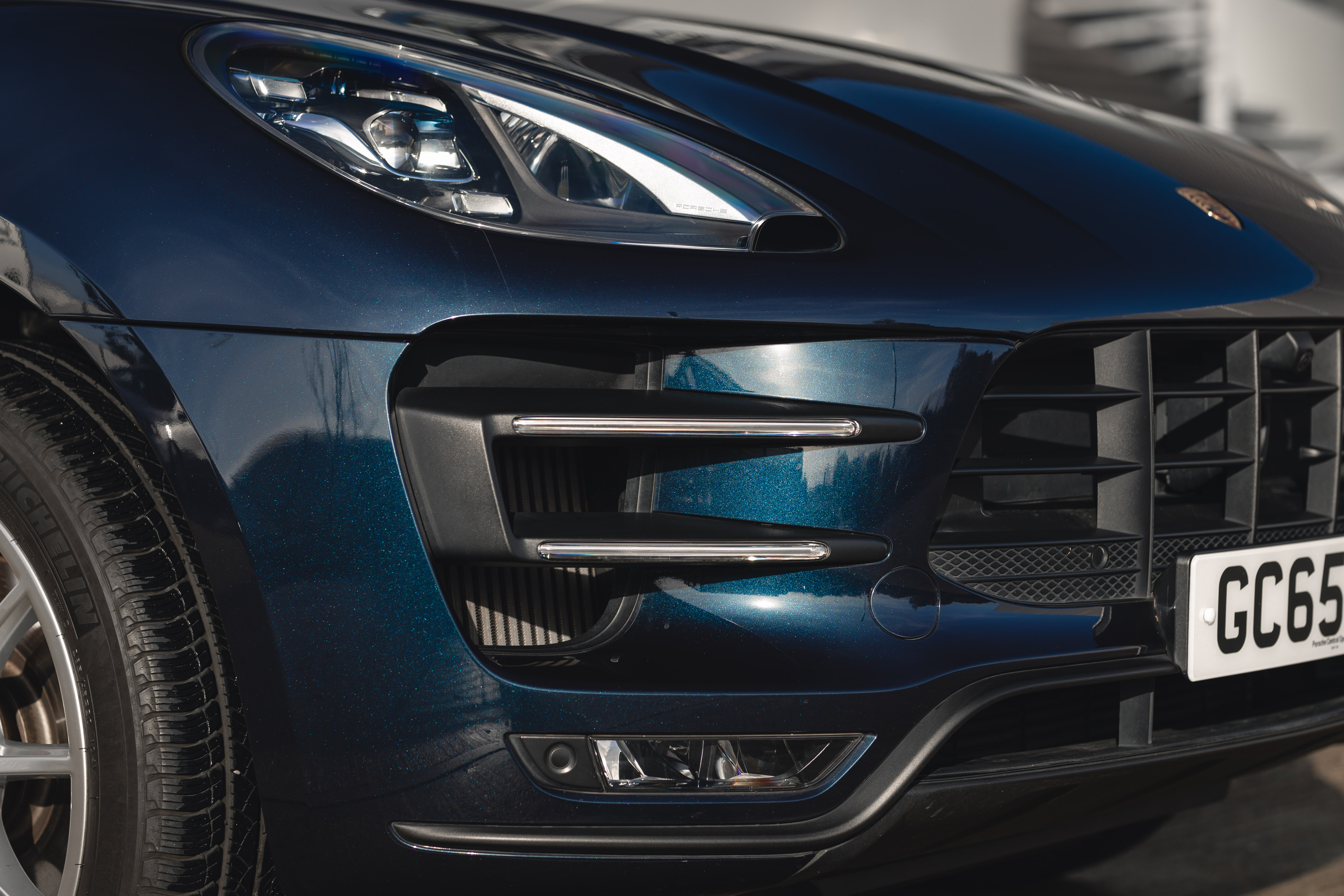 2016 PORSCHE MACAN TURBO - 14,084 MILES for sale by auction in Newbury ...
