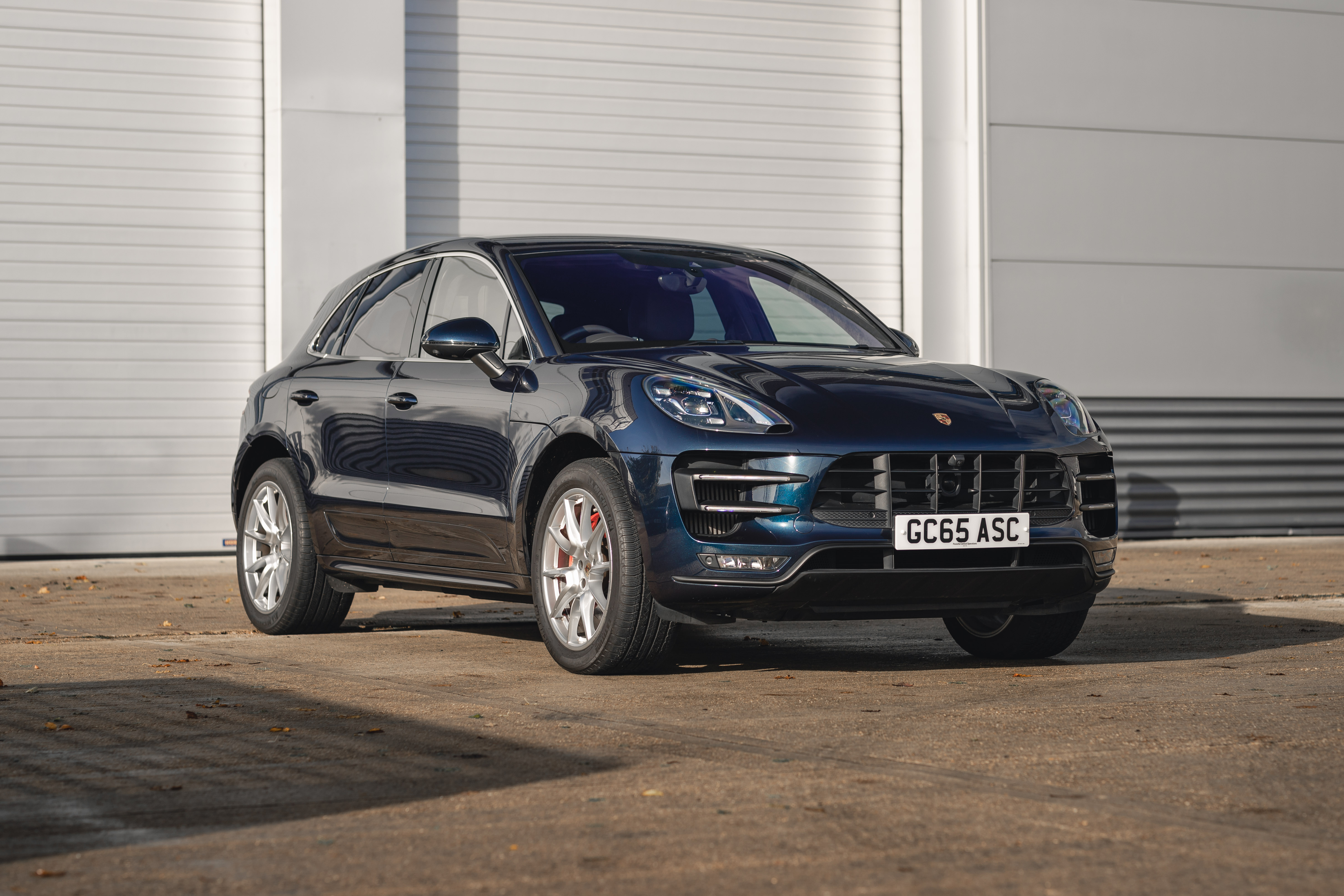 2016 PORSCHE MACAN TURBO - 14,084 MILES for sale by auction in Newbury ...