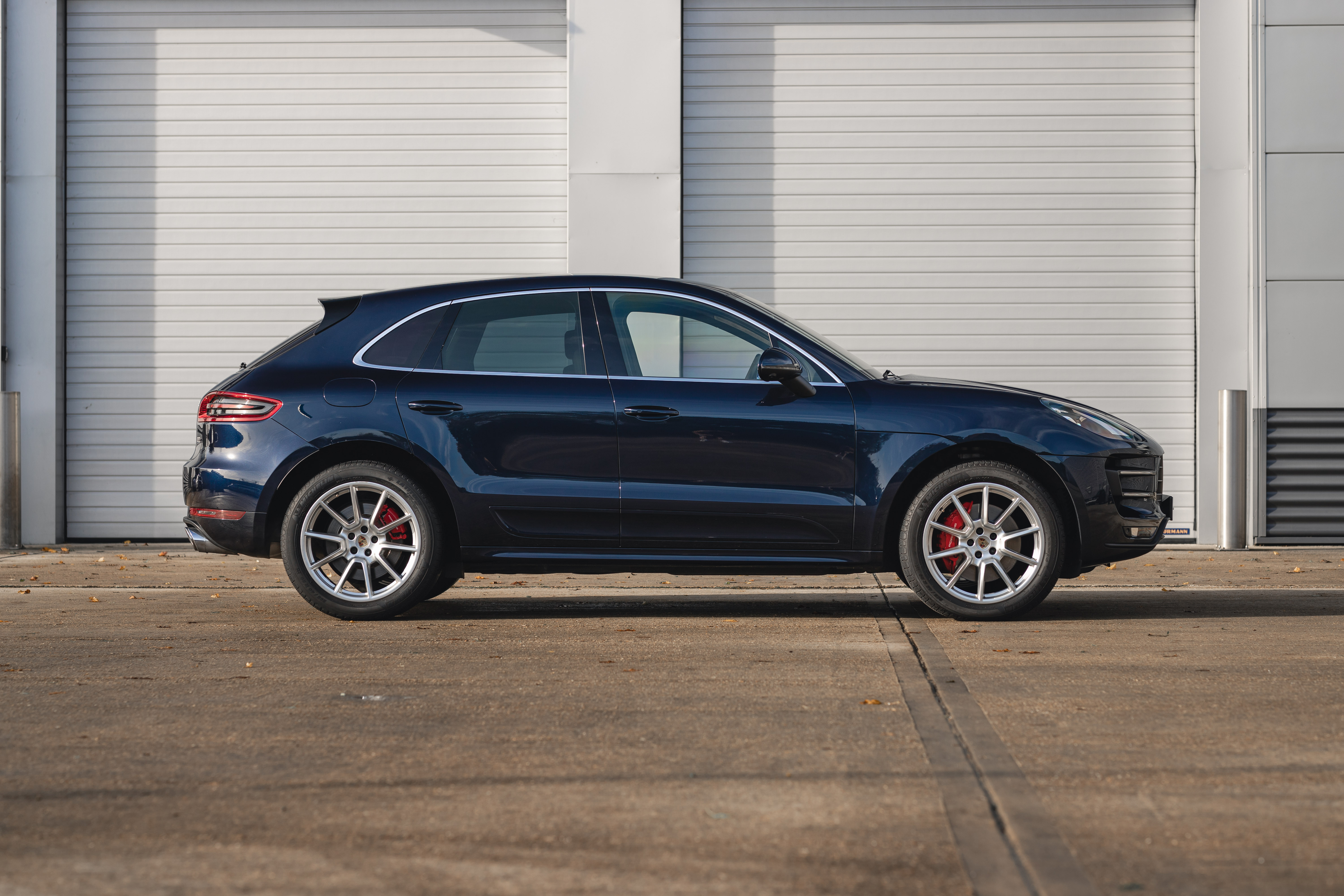 2016 PORSCHE MACAN TURBO - 14,084 MILES for sale by auction in Newbury ...
