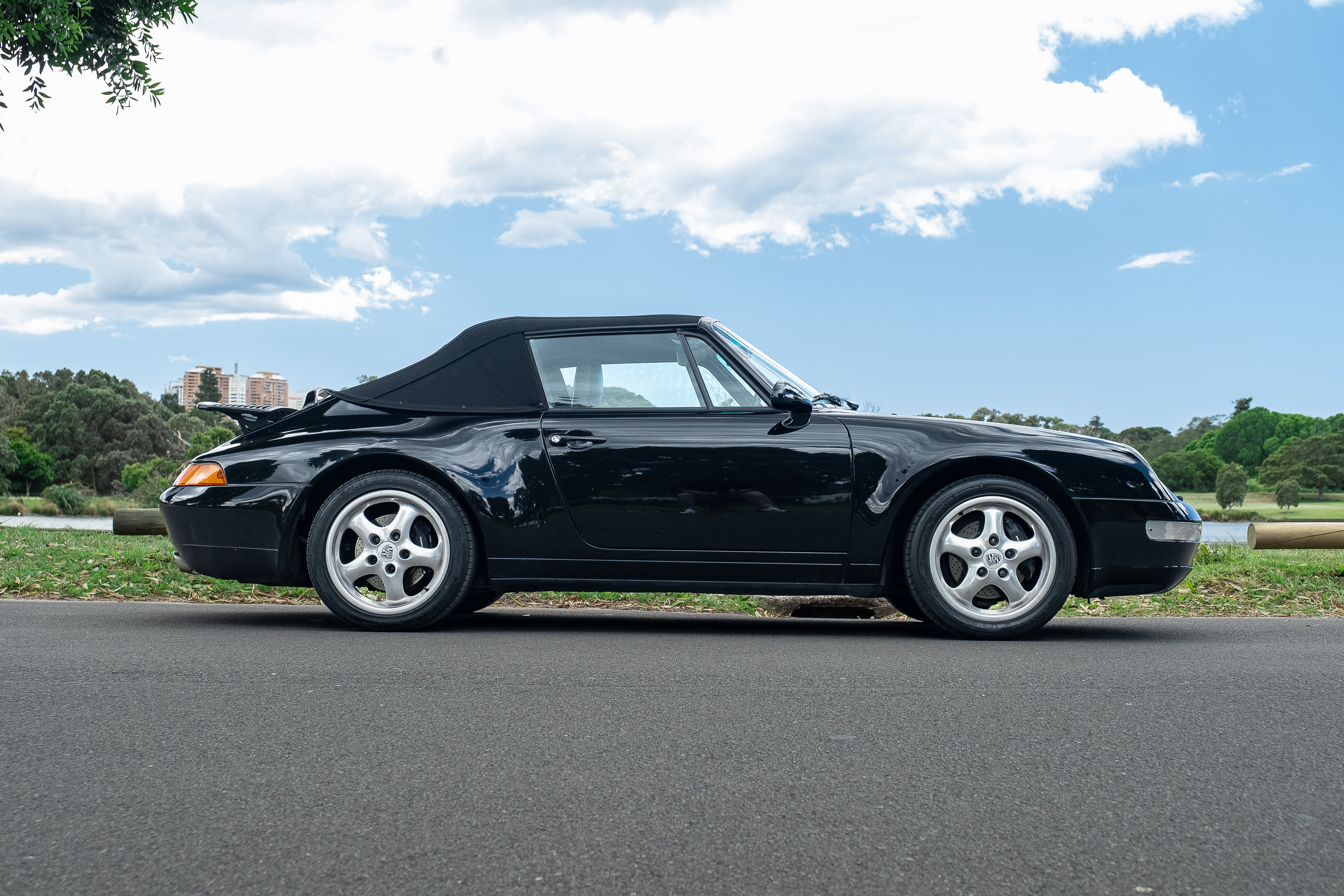 1997 PORSCHE 911 (993) CARRERA CABRIOLET