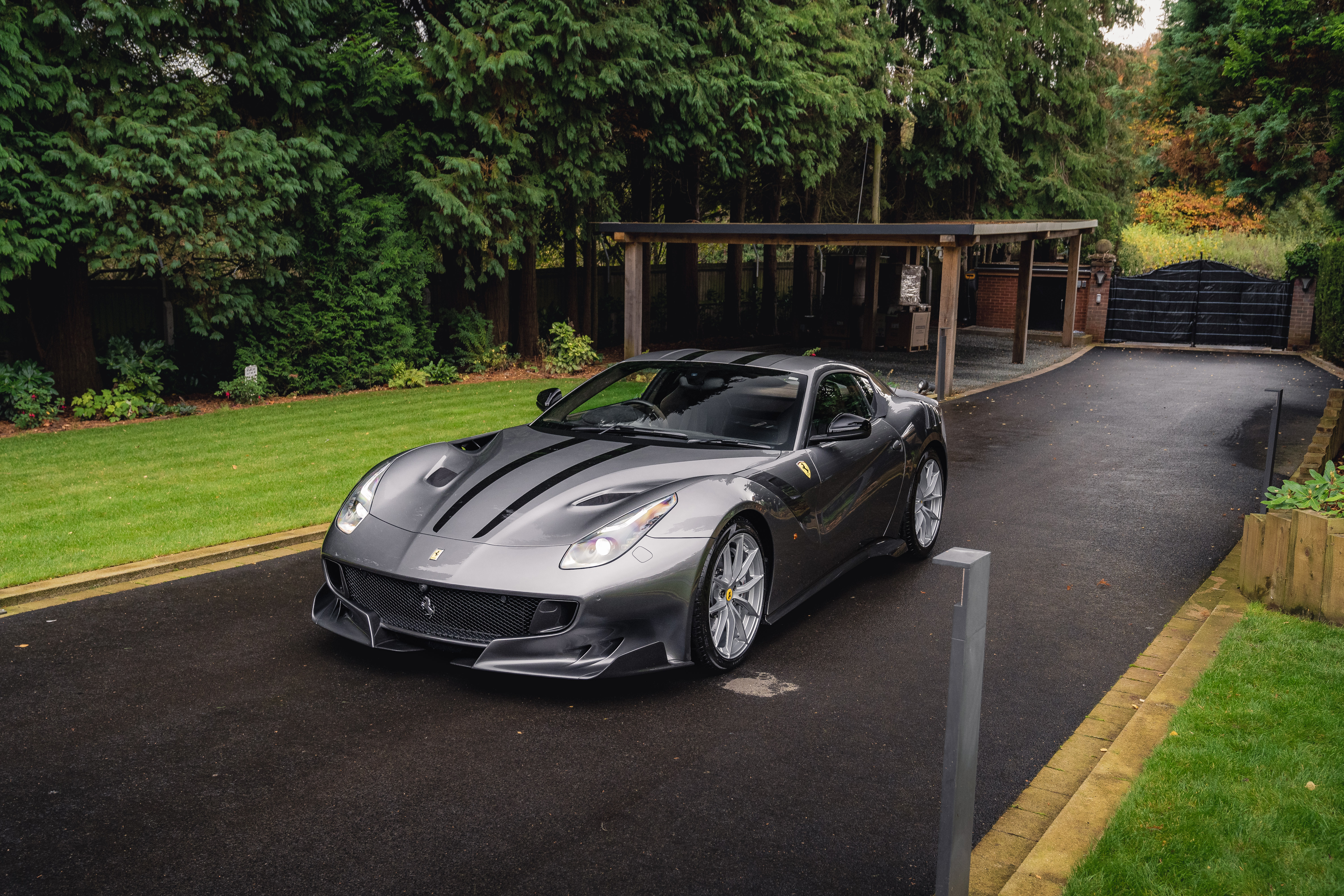 2016 FERRARI F12 TDF
