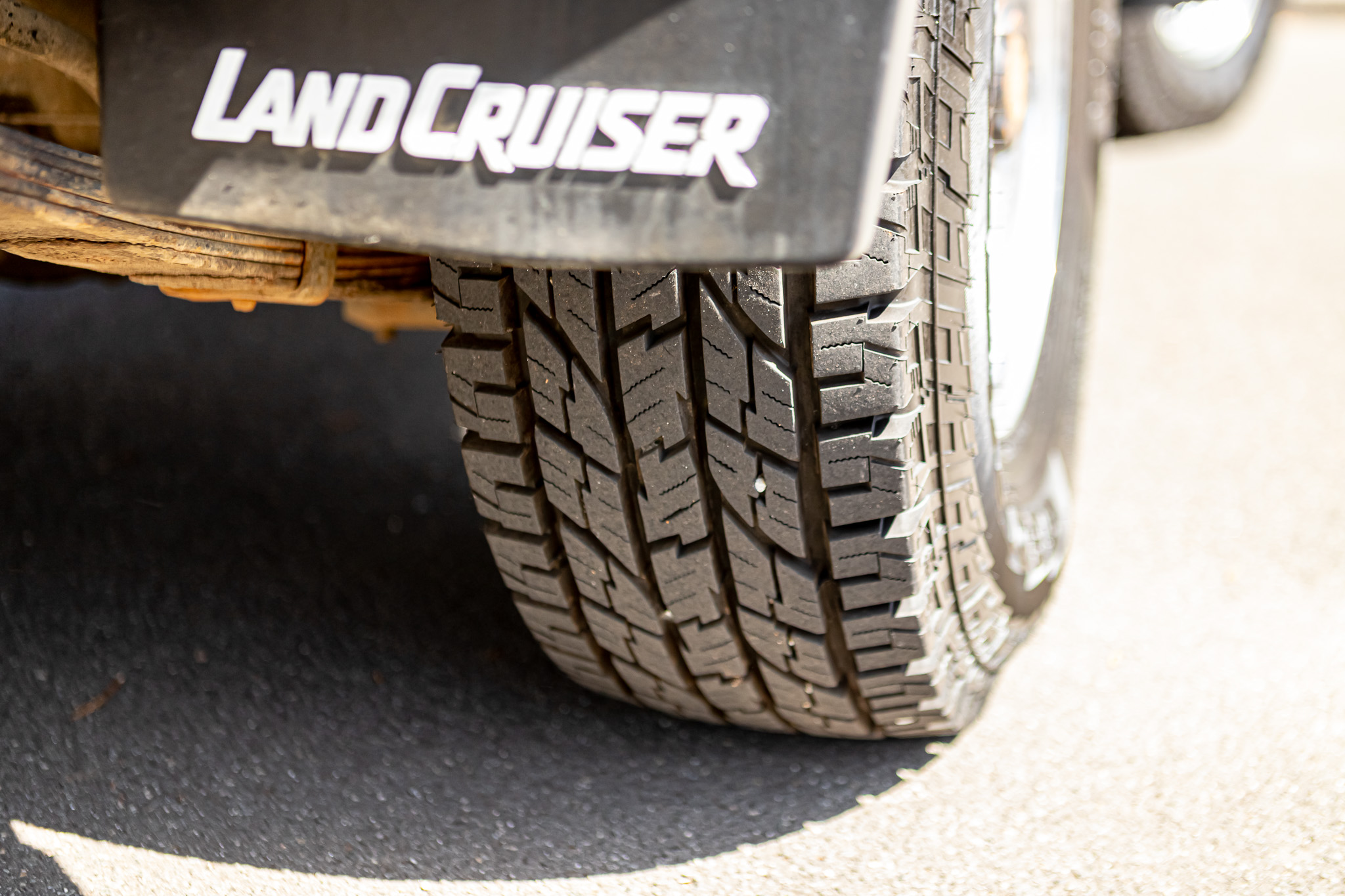 1987 TOYOTA FJ61 LANDCRUISER 'SAHARA'