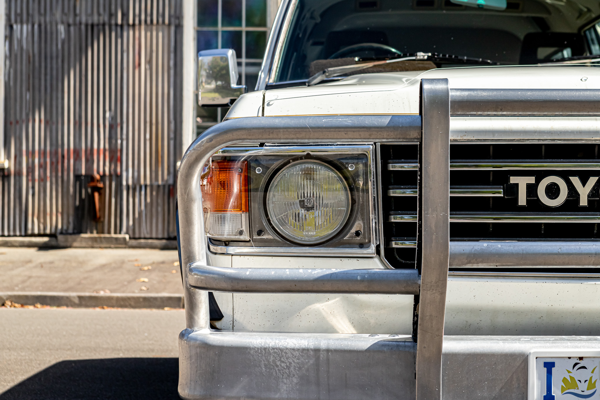 1987 TOYOTA FJ61 LANDCRUISER 'SAHARA'