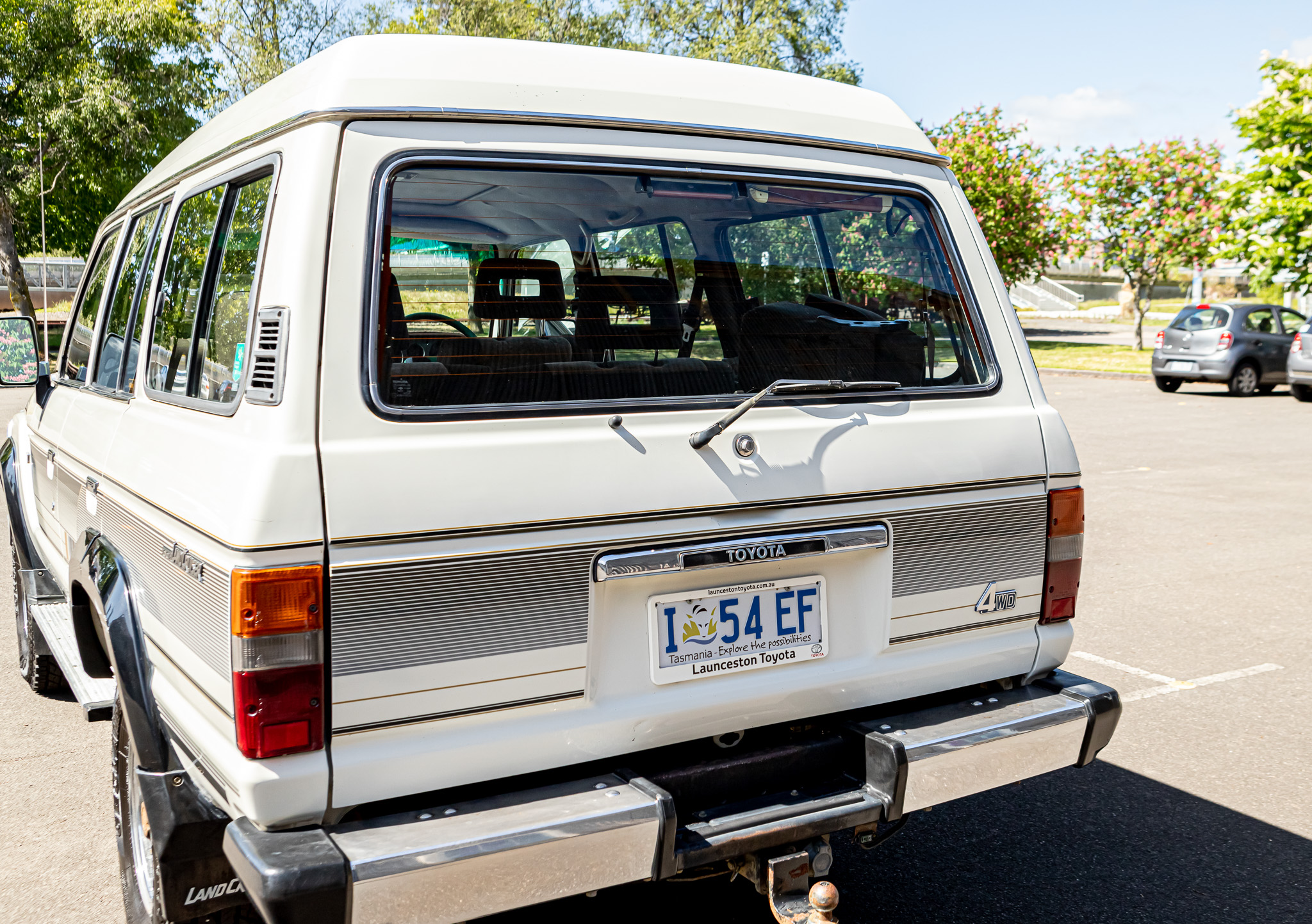 1987 TOYOTA FJ61 LANDCRUISER 'SAHARA'