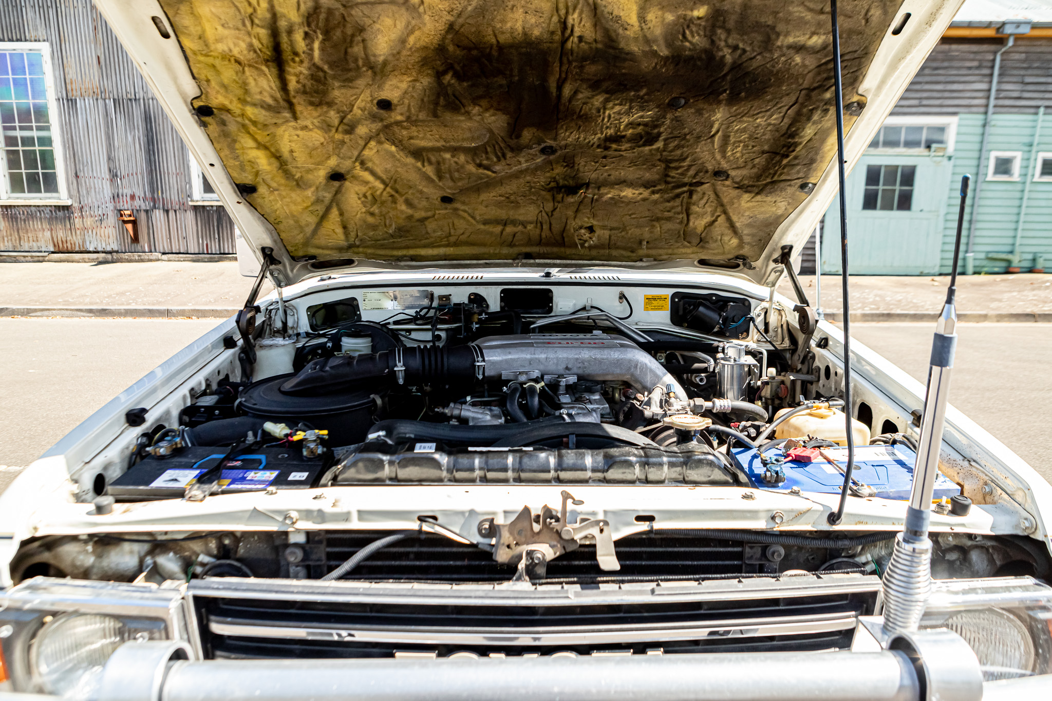 1987 TOYOTA FJ61 LANDCRUISER 'SAHARA'