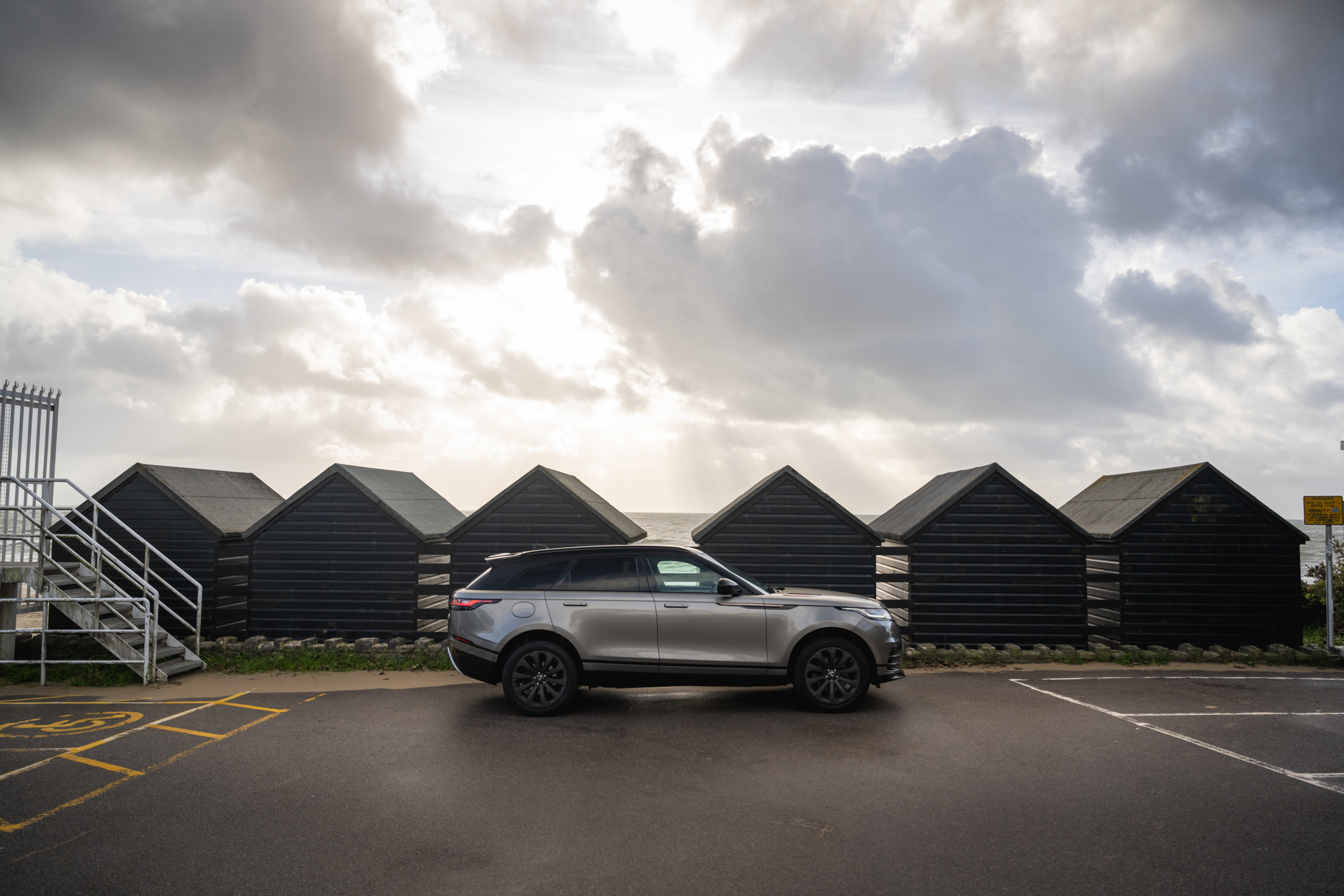 2017 RANGE ROVER VELAR R-DYNAMIC SE P250