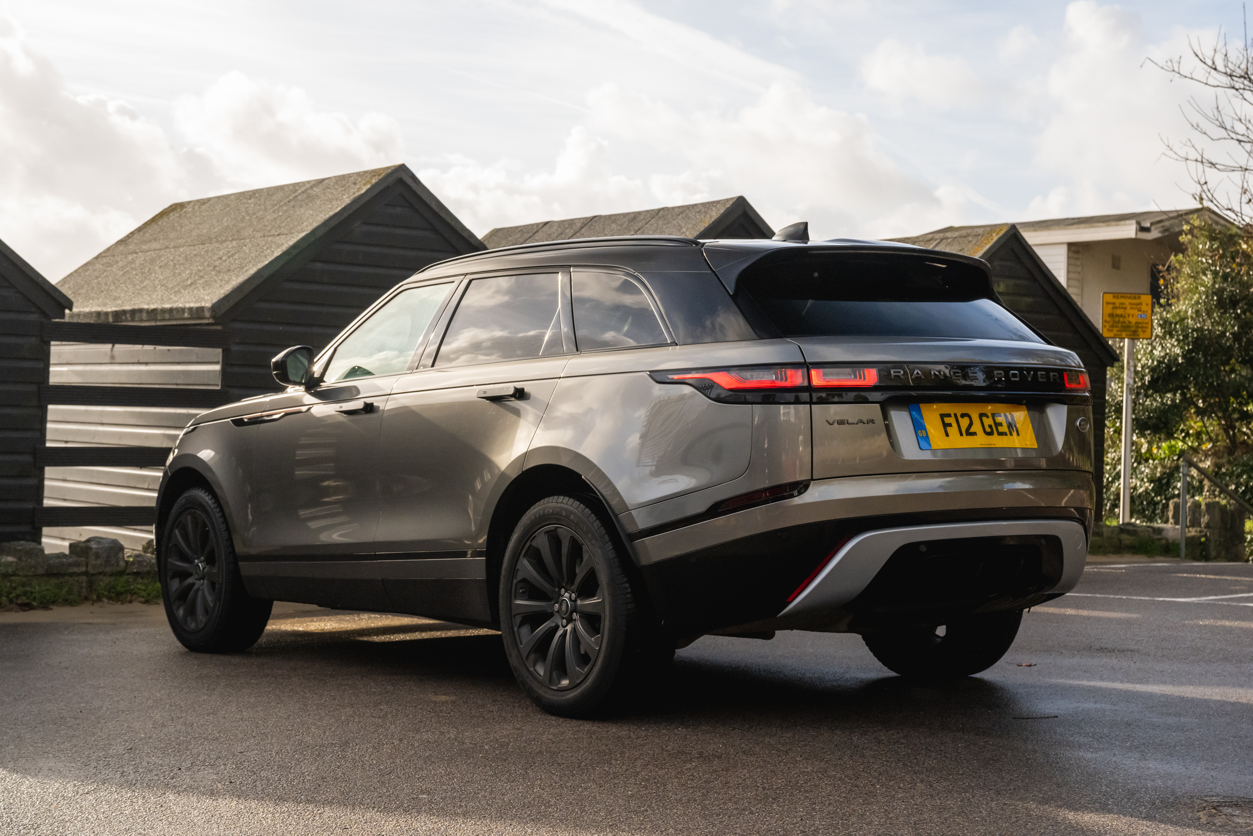 2017 RANGE ROVER VELAR R-DYNAMIC SE P250