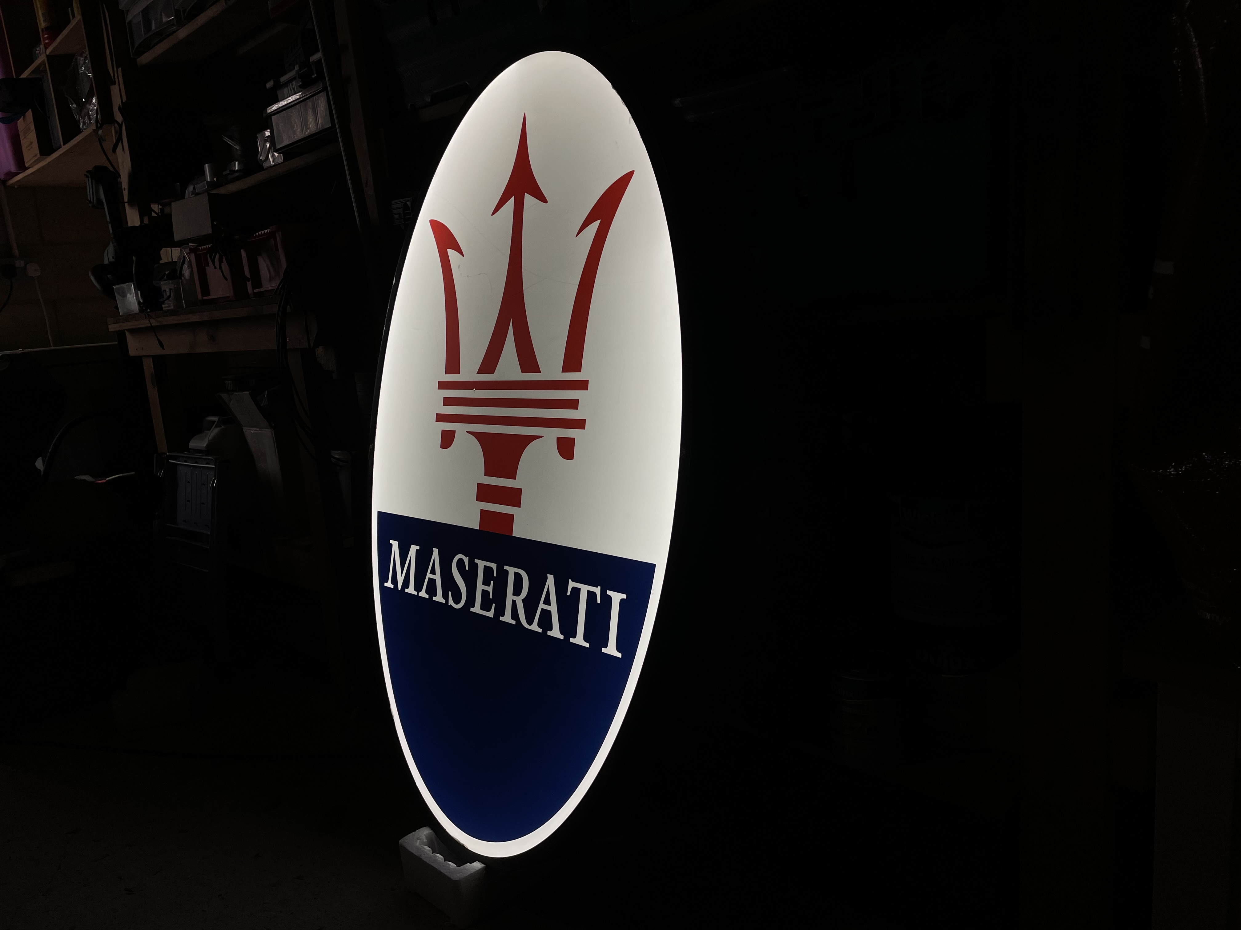 Maserati Logo Wallpaper 1080p