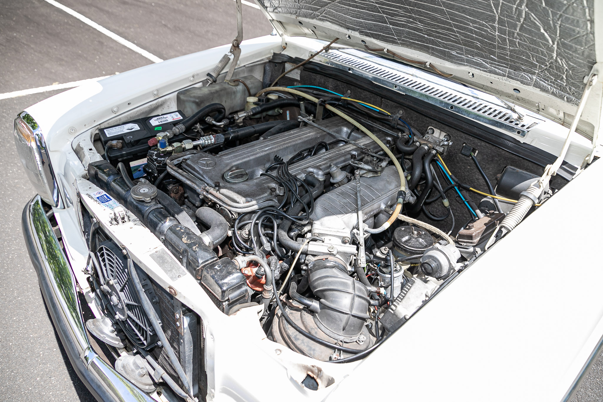 1973 MERCEDES-BENZ (W114) 280 CE COUPE