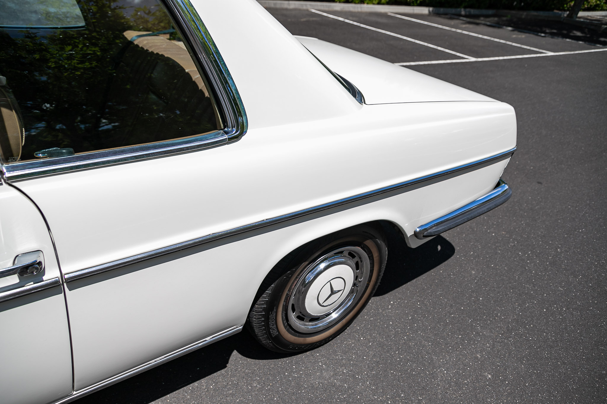 1973 MERCEDES-BENZ (W114) 280 CE COUPE