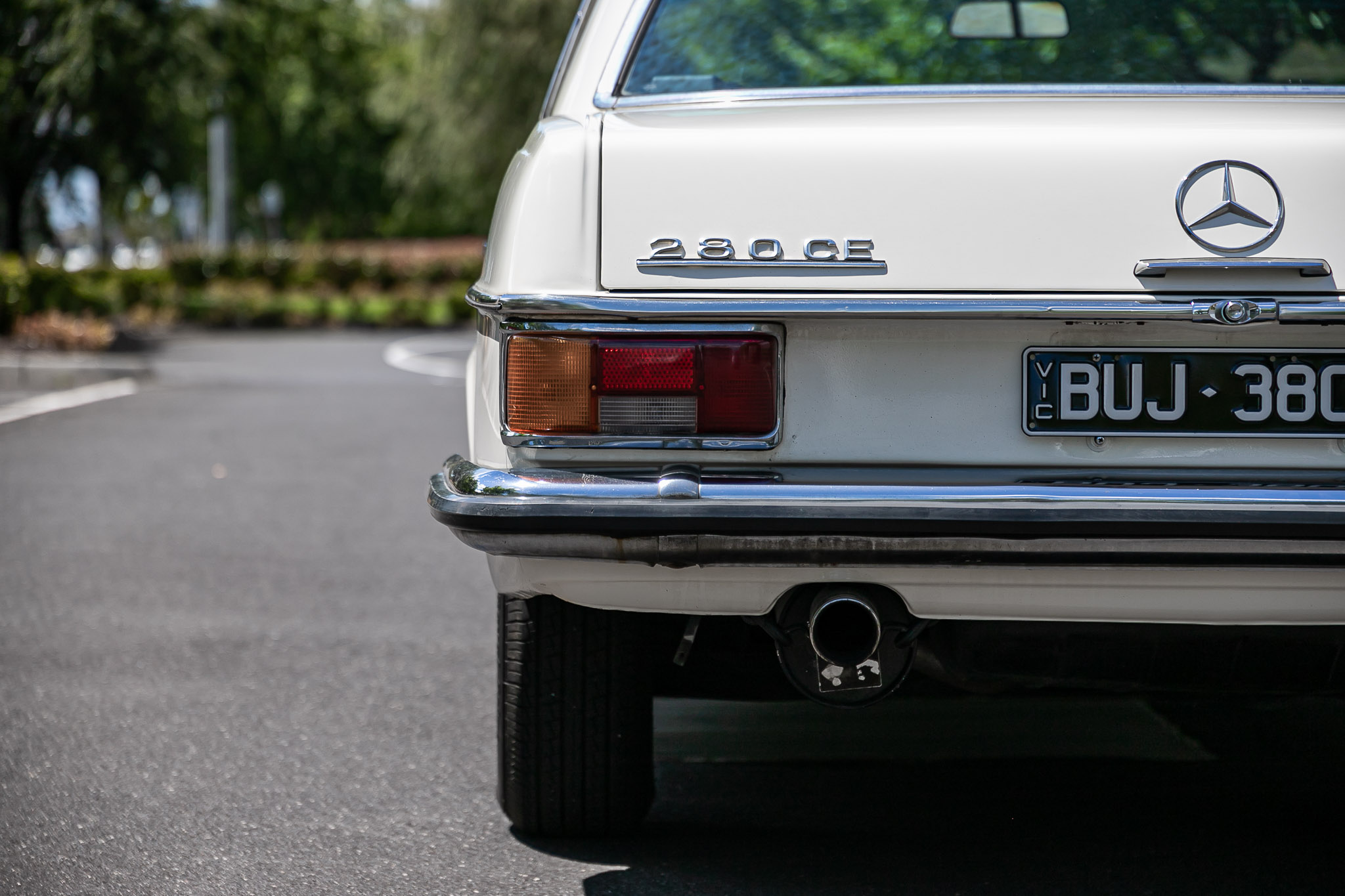 1973 MERCEDES-BENZ (W114) 280 CE COUPE