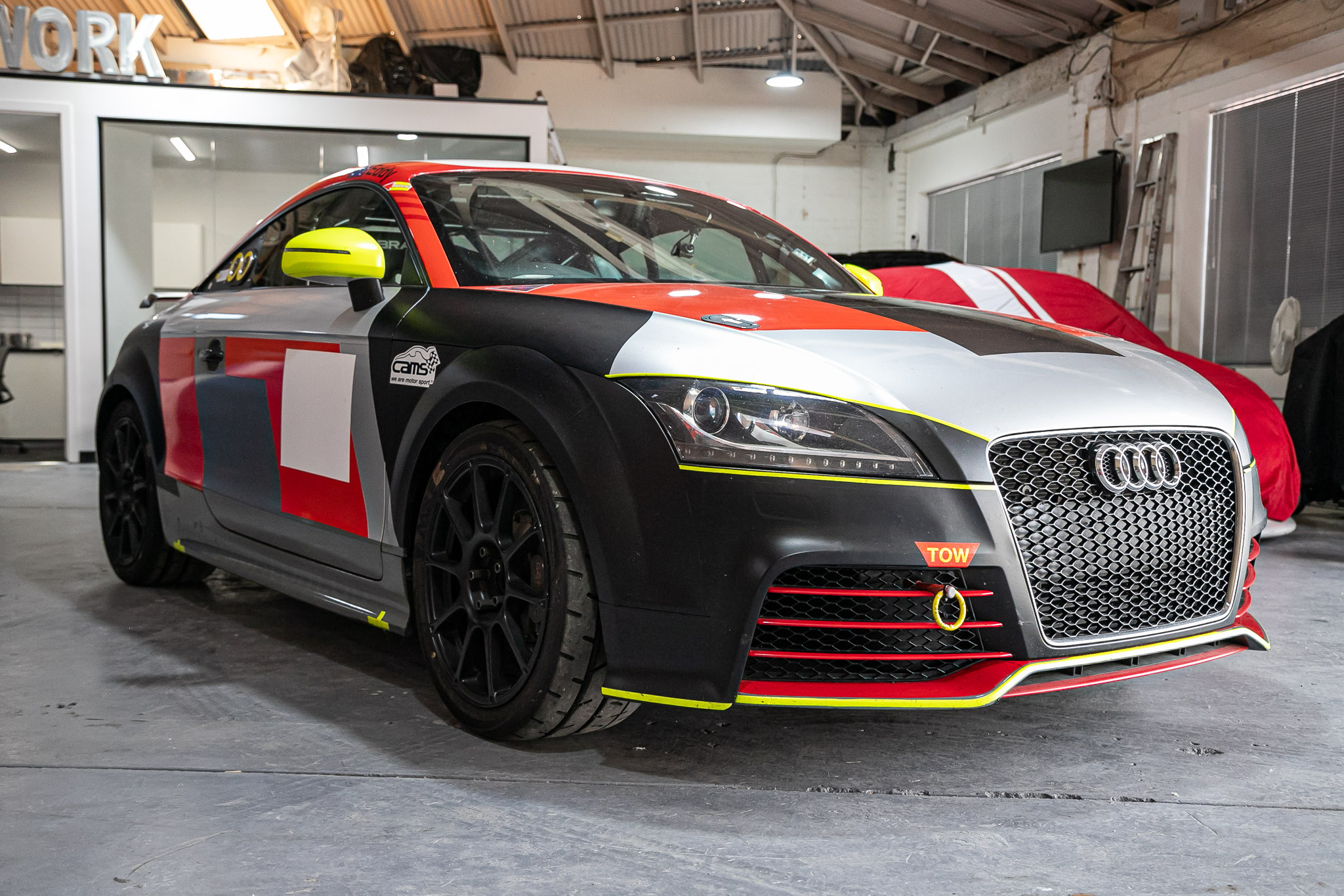2011 AUDI TT RS - RACE CAR