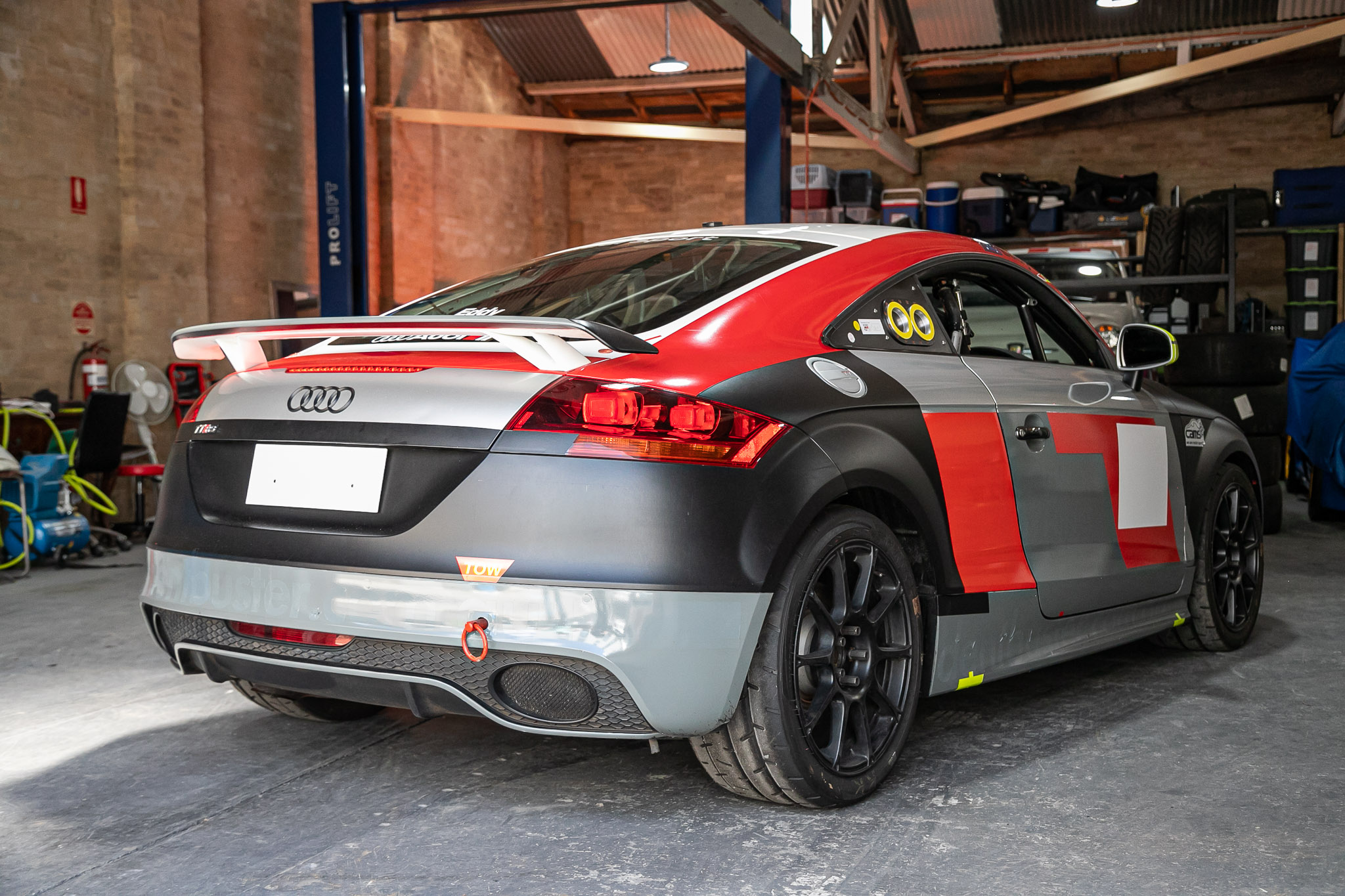 2011 AUDI TT RS - RACE CAR