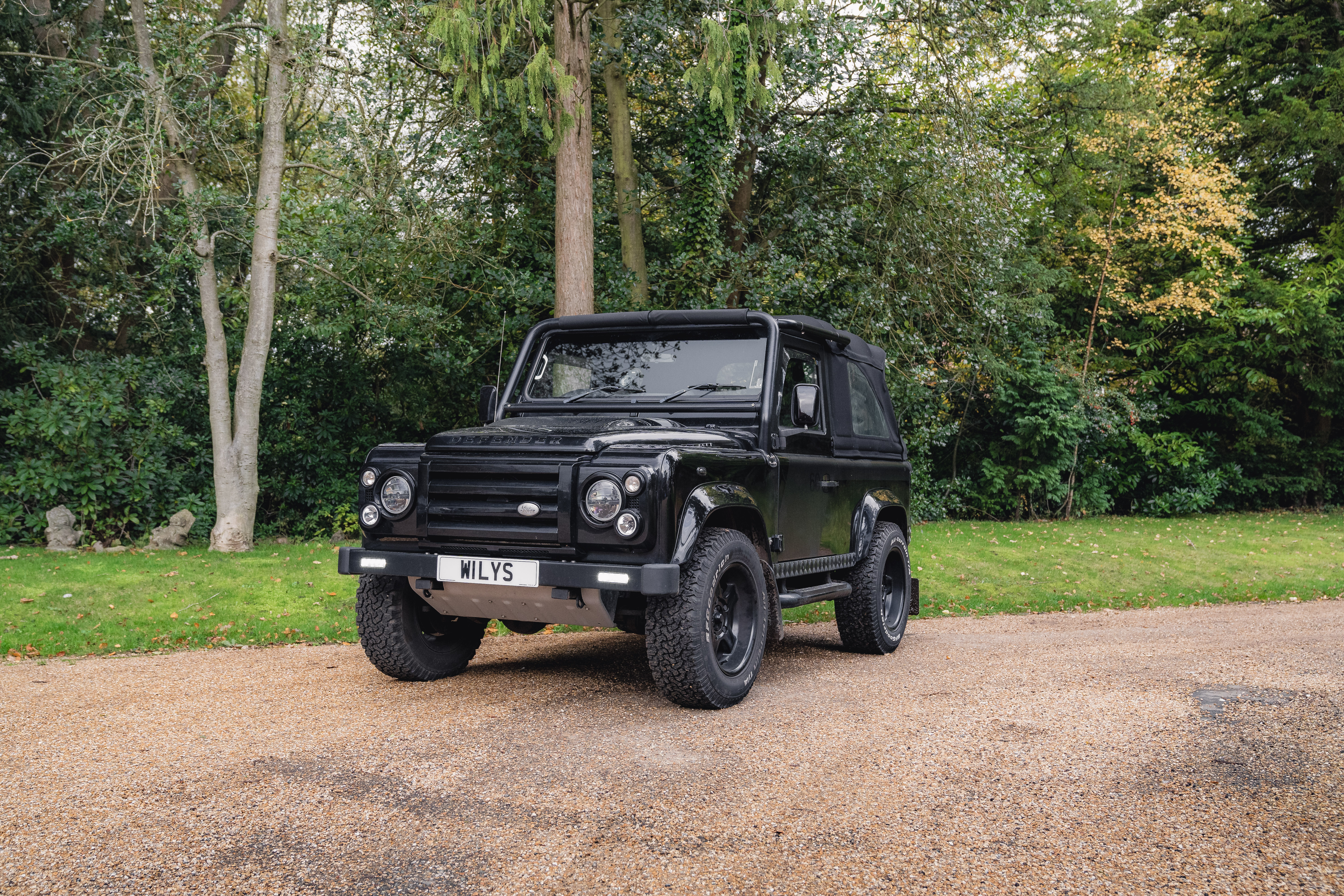 2009 LAND ROVER DEFENDER 90 SVX - 25,858 MILES