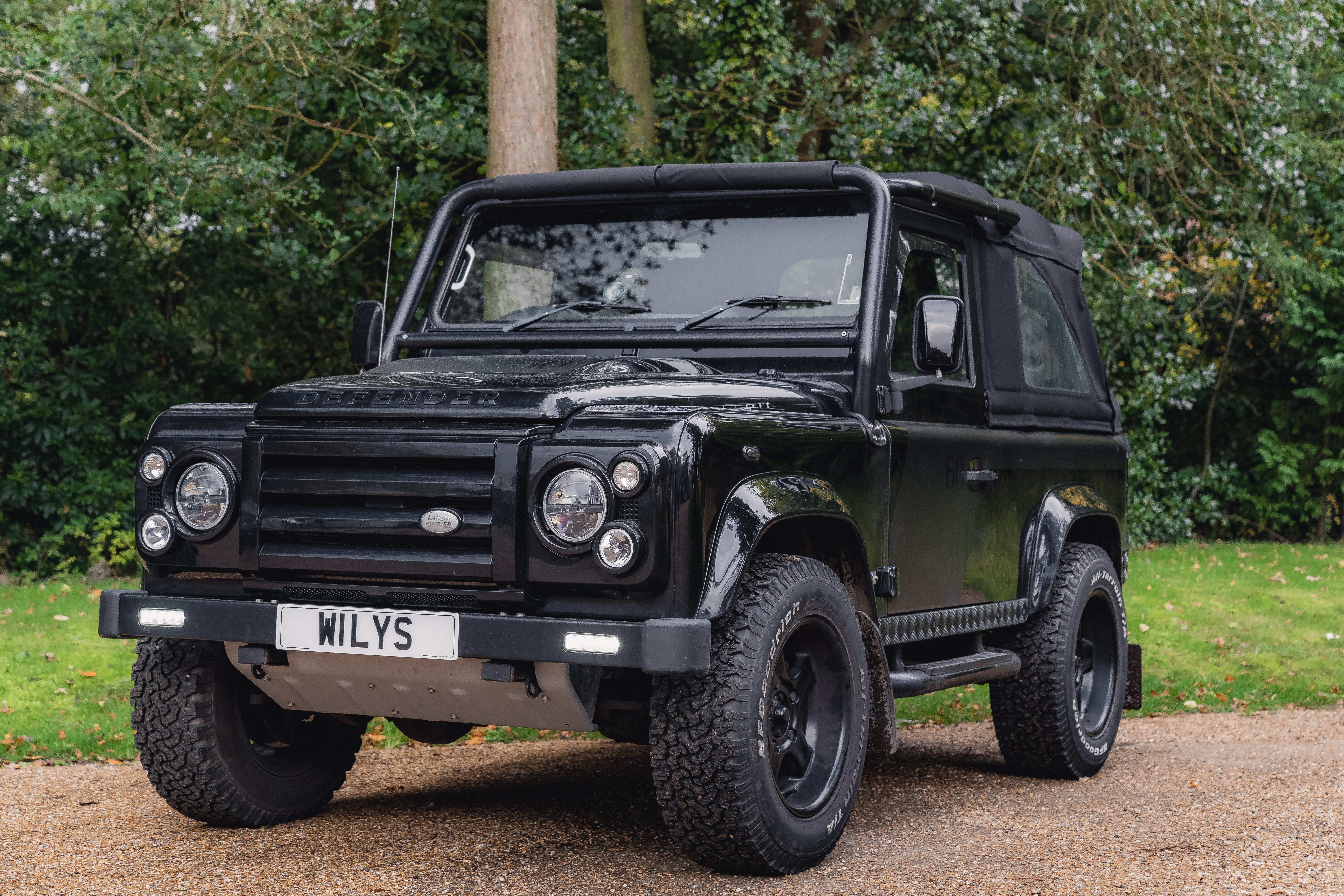 2009 LAND ROVER DEFENDER 90 SVX - 25,858 MILES