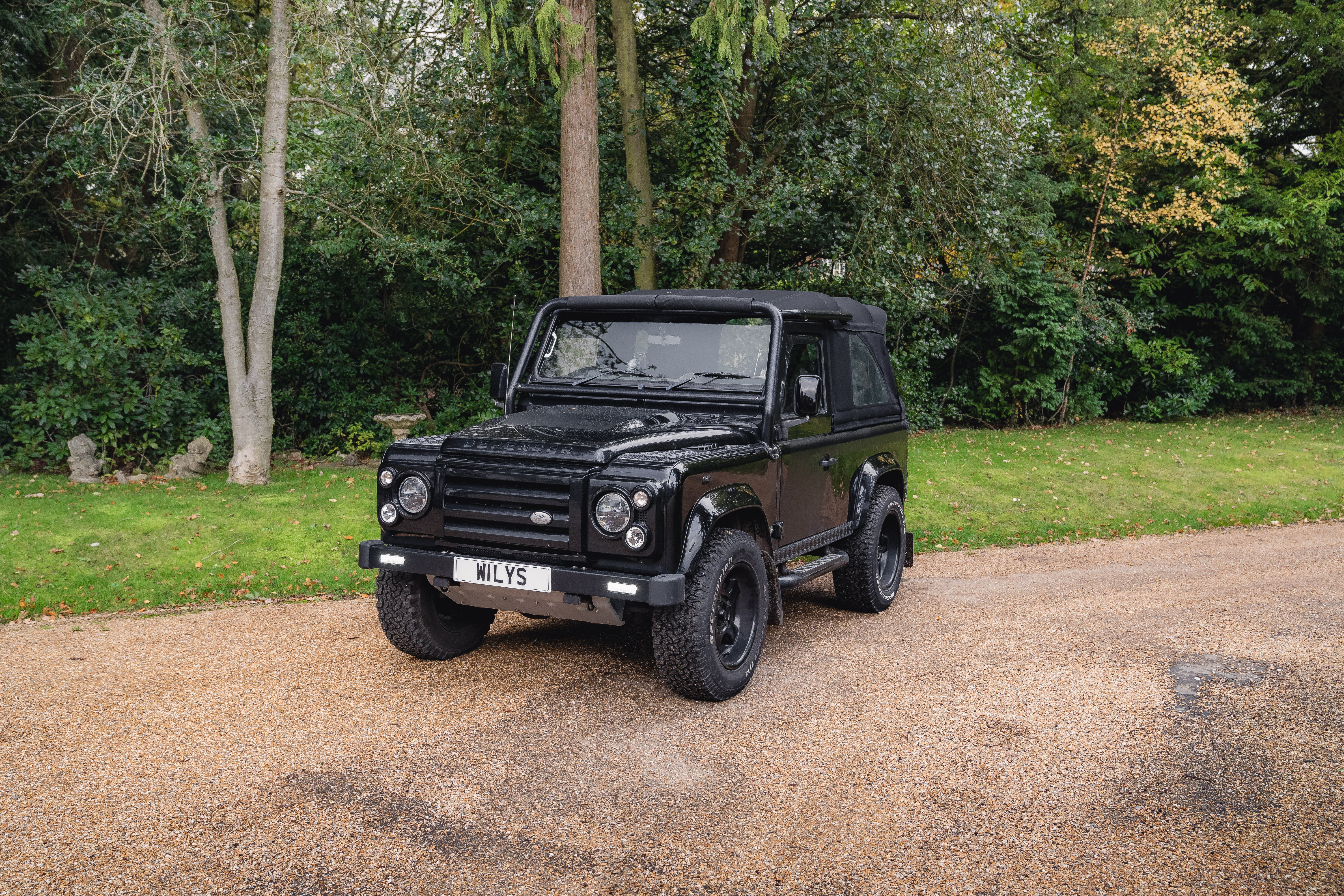 2009 LAND ROVER DEFENDER 90 SVX - 25,858 MILES