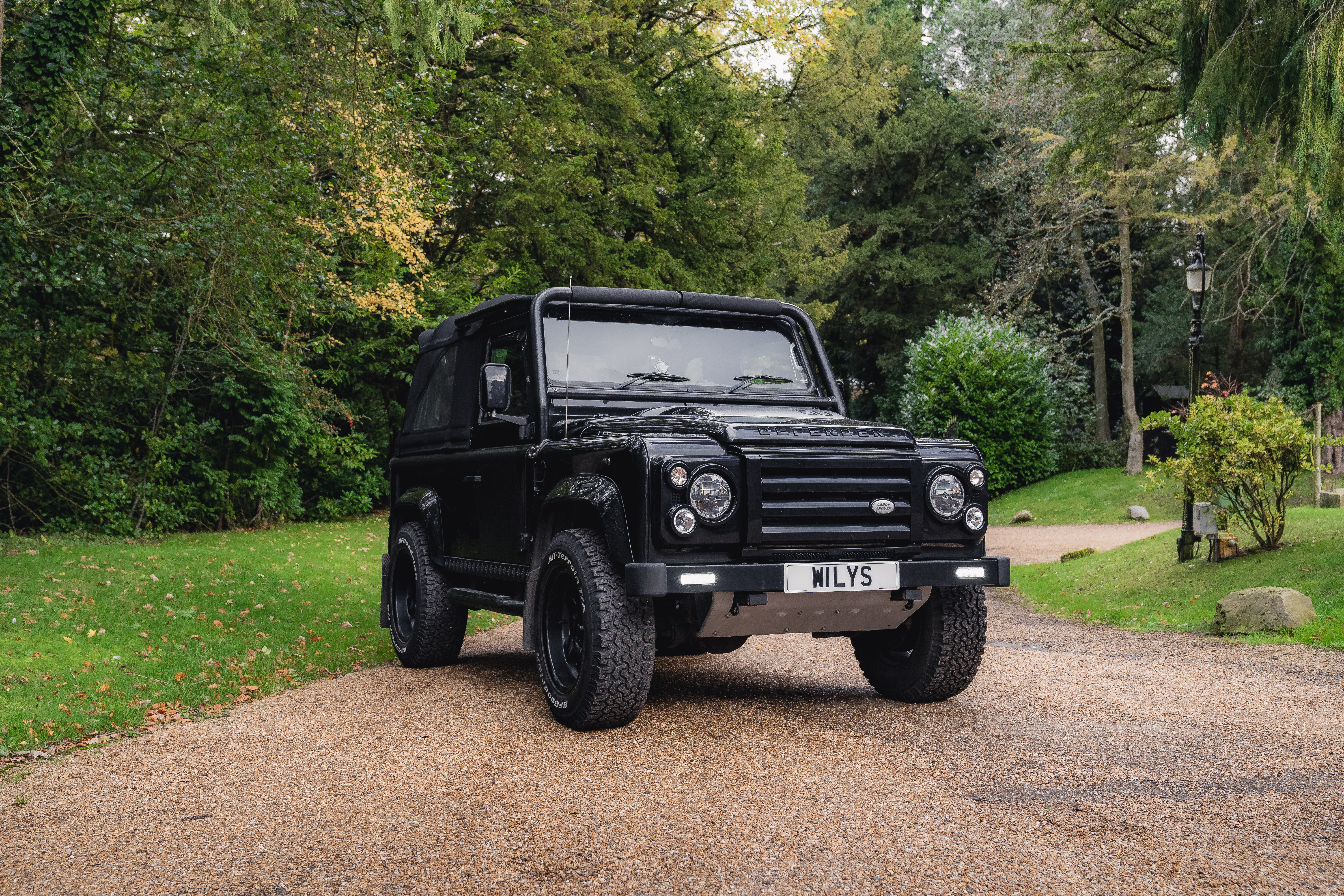 2009 LAND ROVER DEFENDER 90 SVX - 25,858 MILES