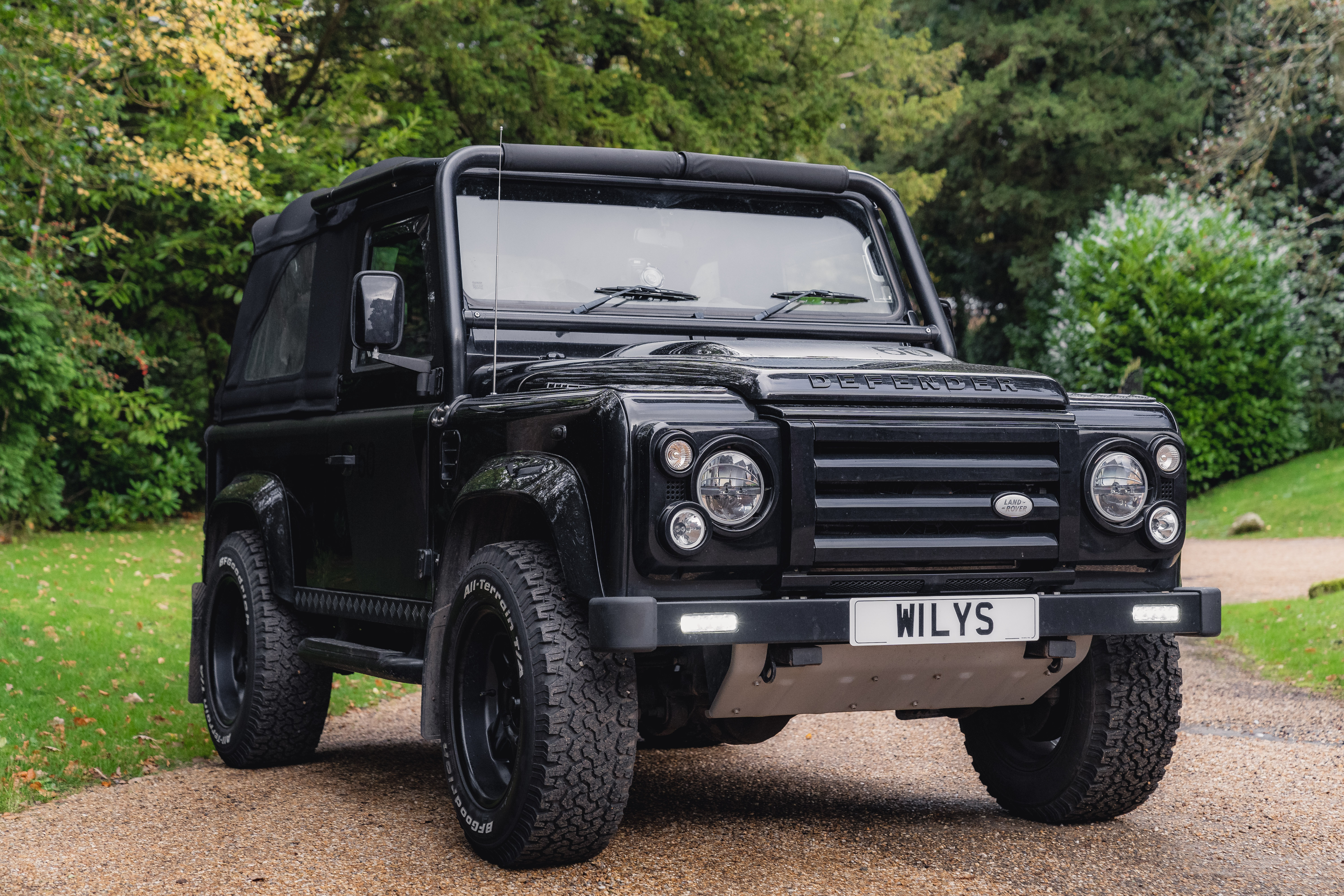 2009 LAND ROVER DEFENDER 90 SVX - 25,858 MILES