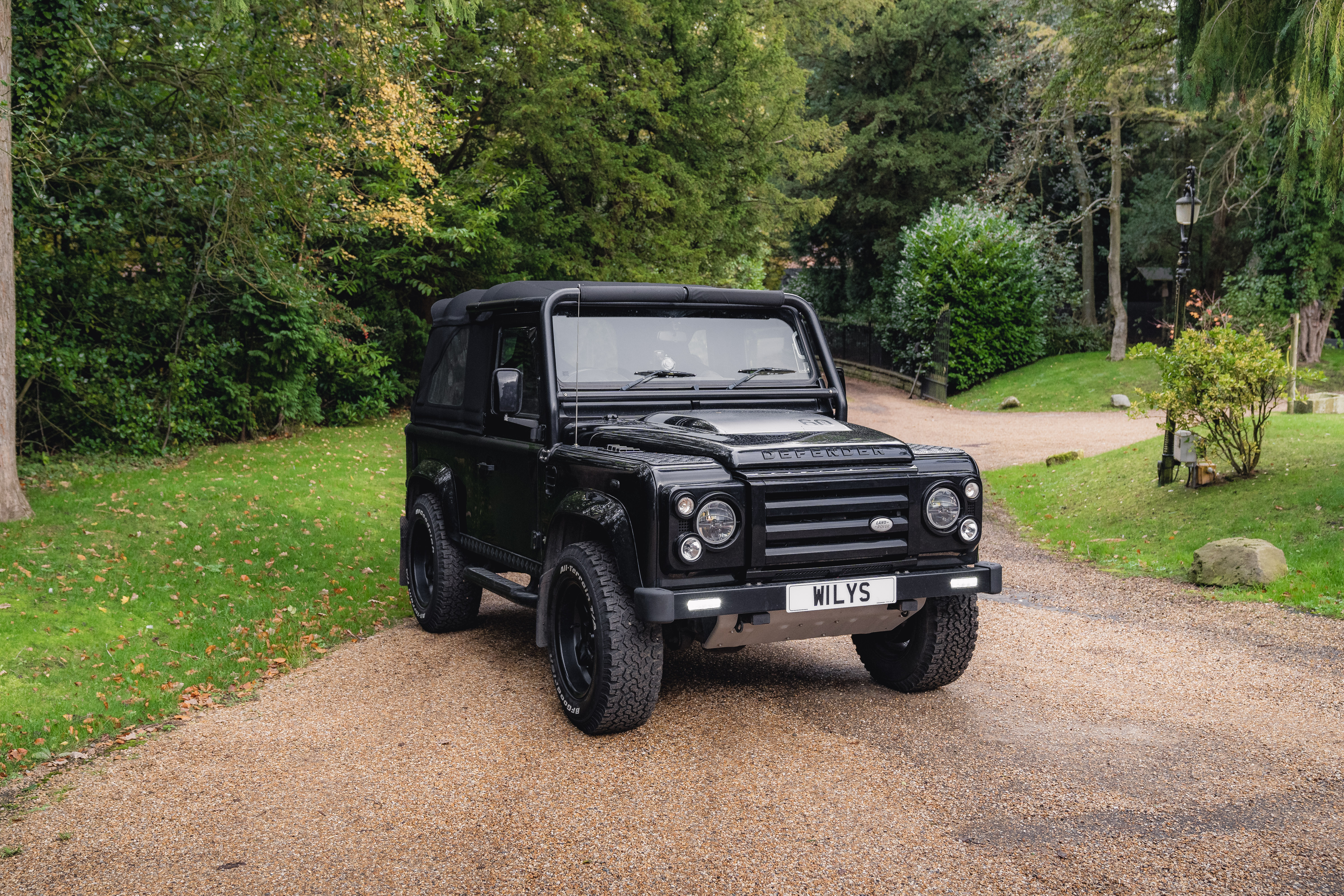 2009 LAND ROVER DEFENDER 90 SVX - 25,858 MILES