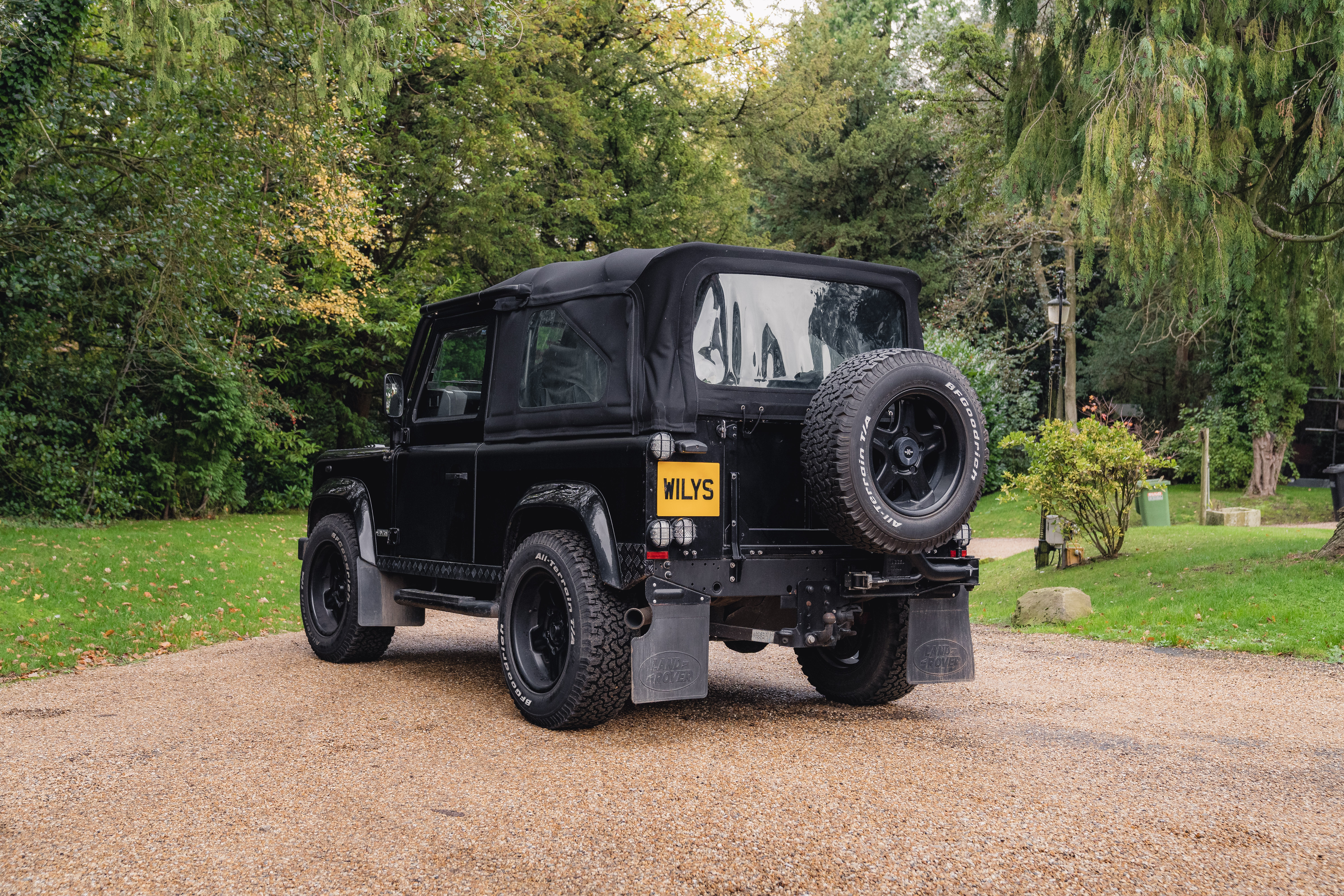 2009 LAND ROVER DEFENDER 90 SVX - 25,858 MILES