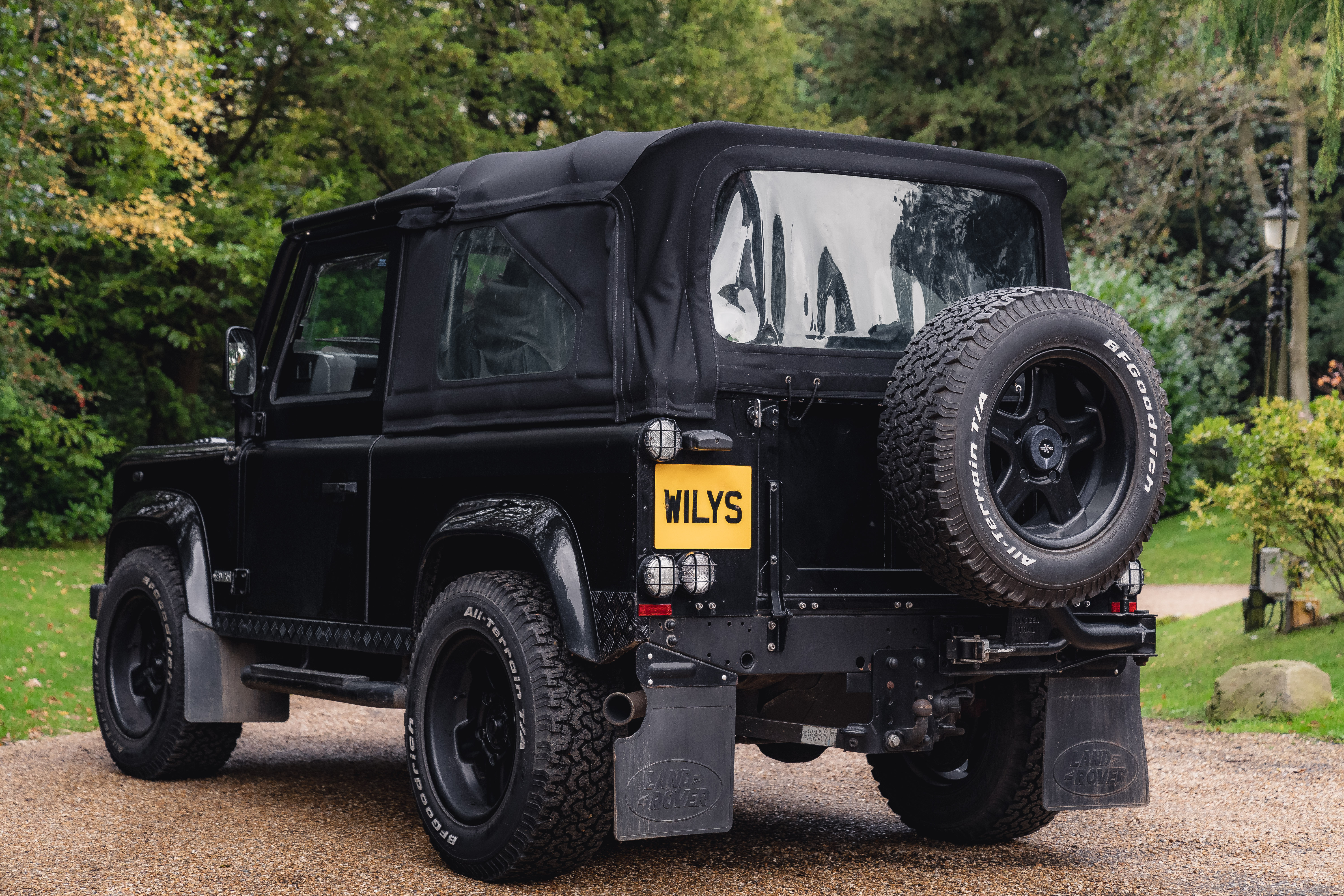 2009 LAND ROVER DEFENDER 90 SVX - 25,858 MILES