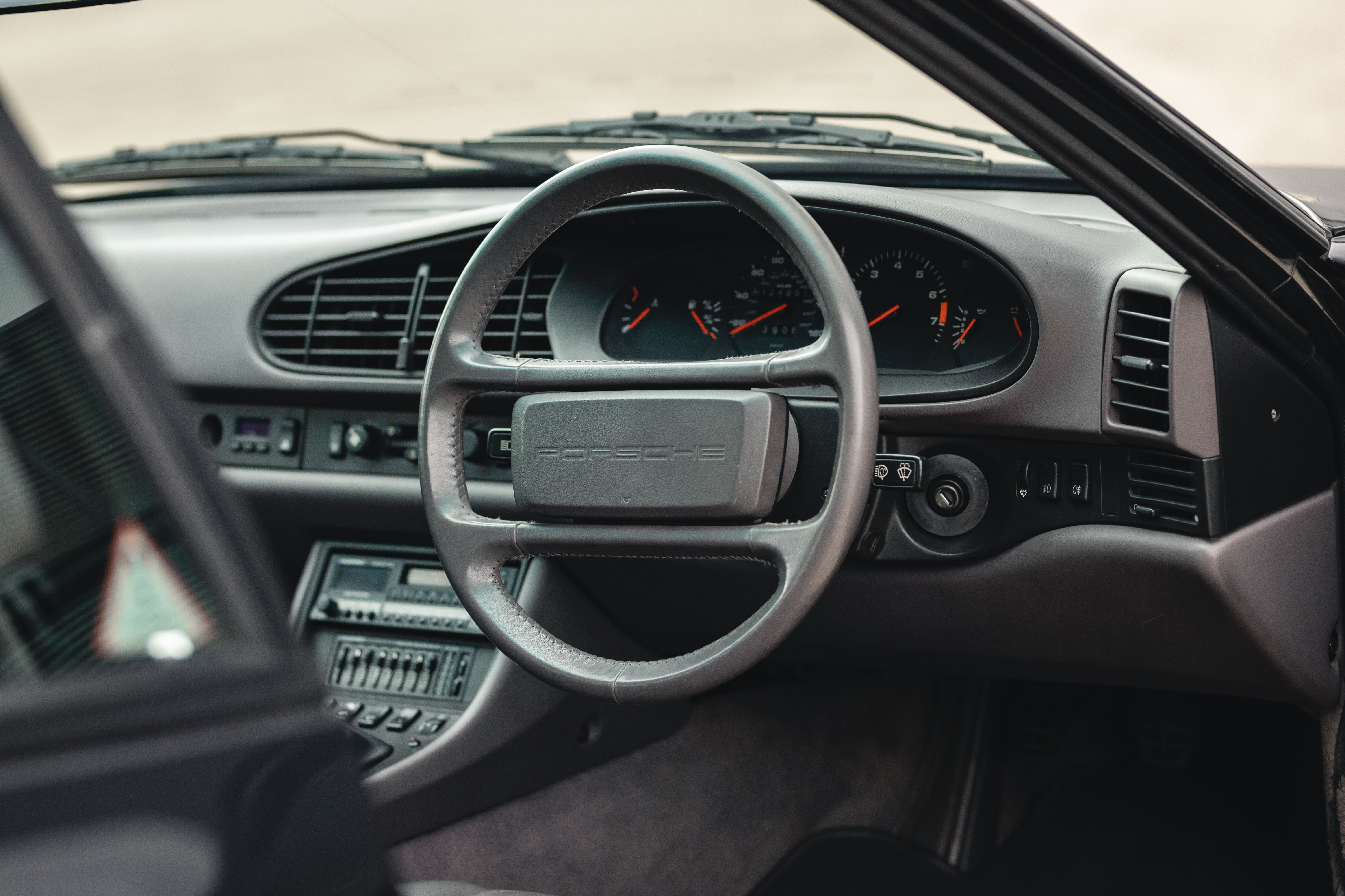 1991 PORSCHE 944 S2 - 968 ENGINE