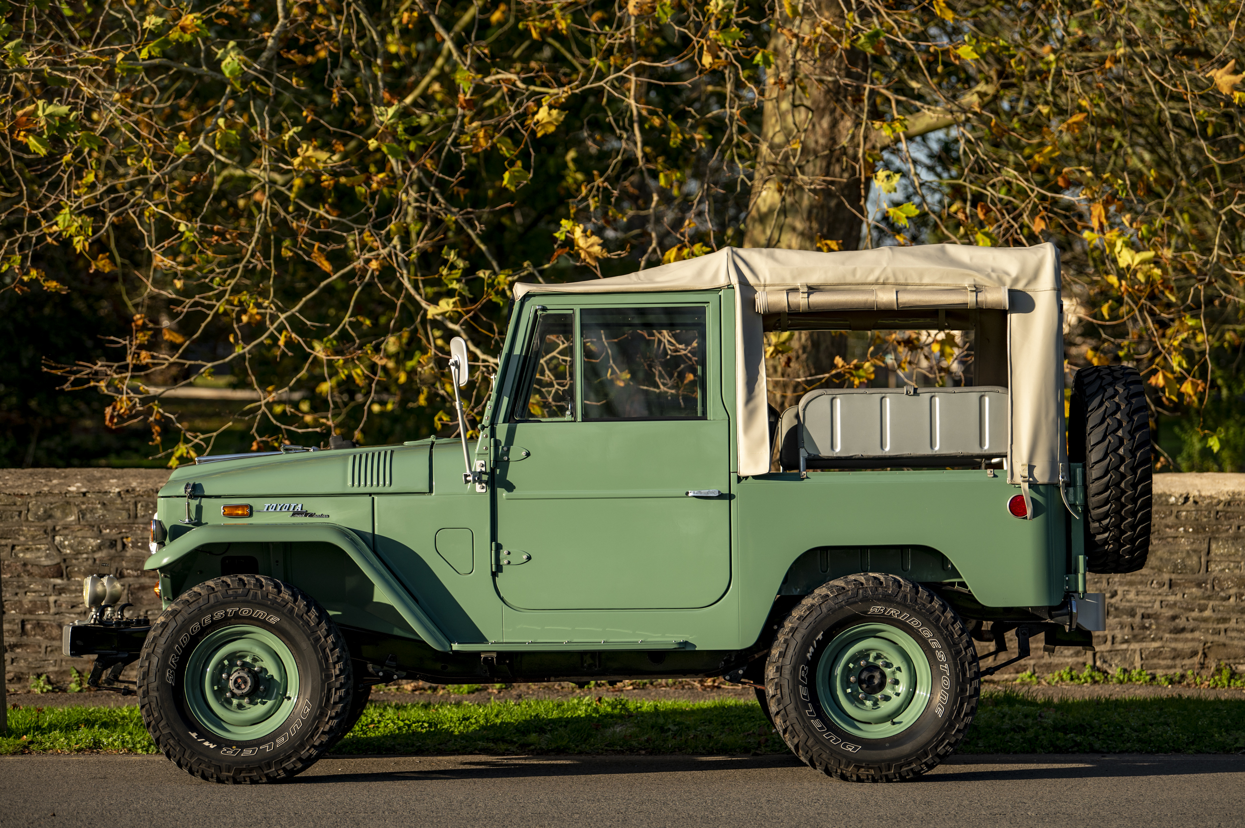 1971 TOYOTA FJ40 LAND CRUISER