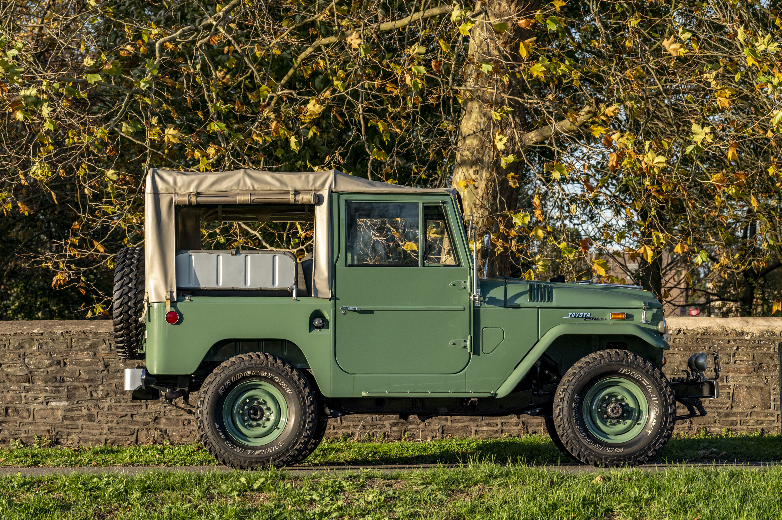 1971 TOYOTA FJ40 LAND CRUISER