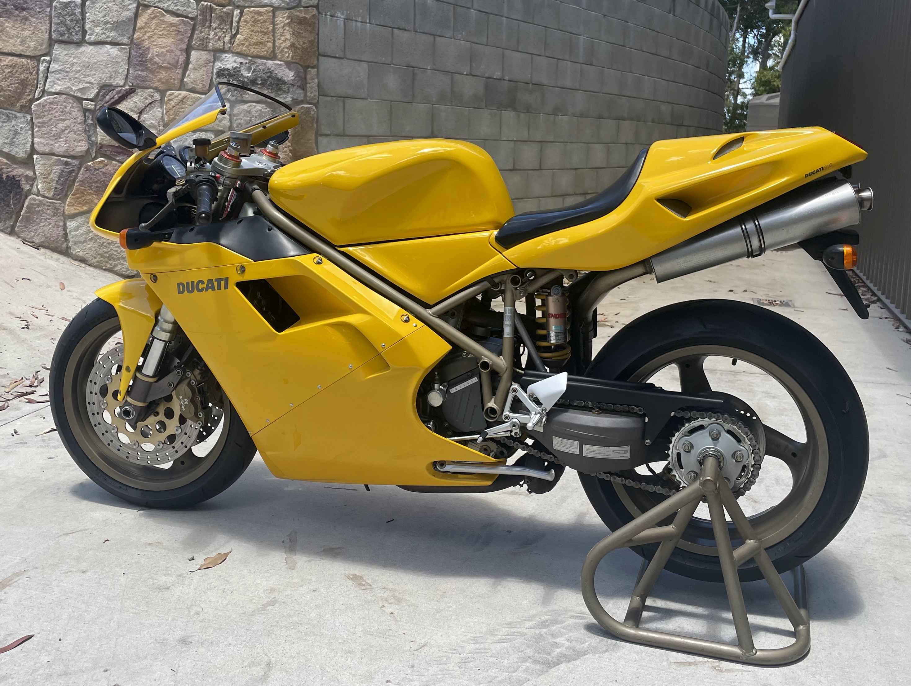 1998 DUCATI 916 STRADA