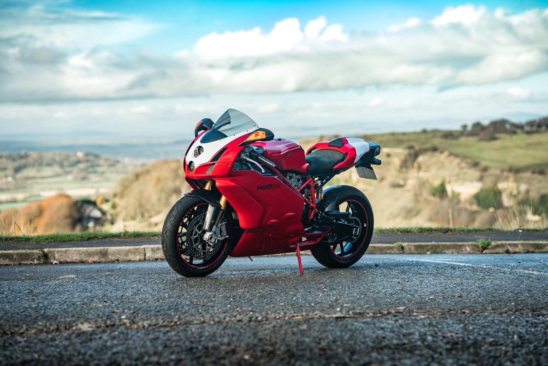 2004 DUCATI 999 R for sale by buy now in Cheltenham, Gloucestershire ...
