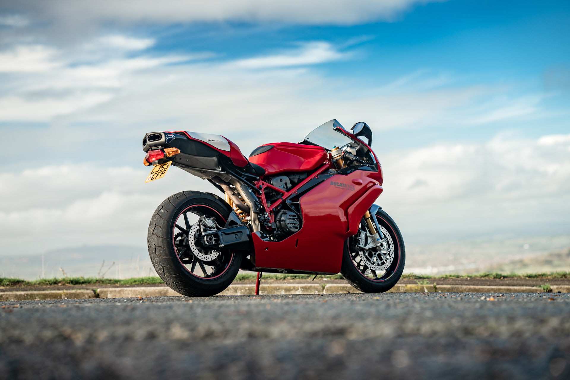 2004 DUCATI 999 R for sale by buy now in Cheltenham, Gloucestershire ...