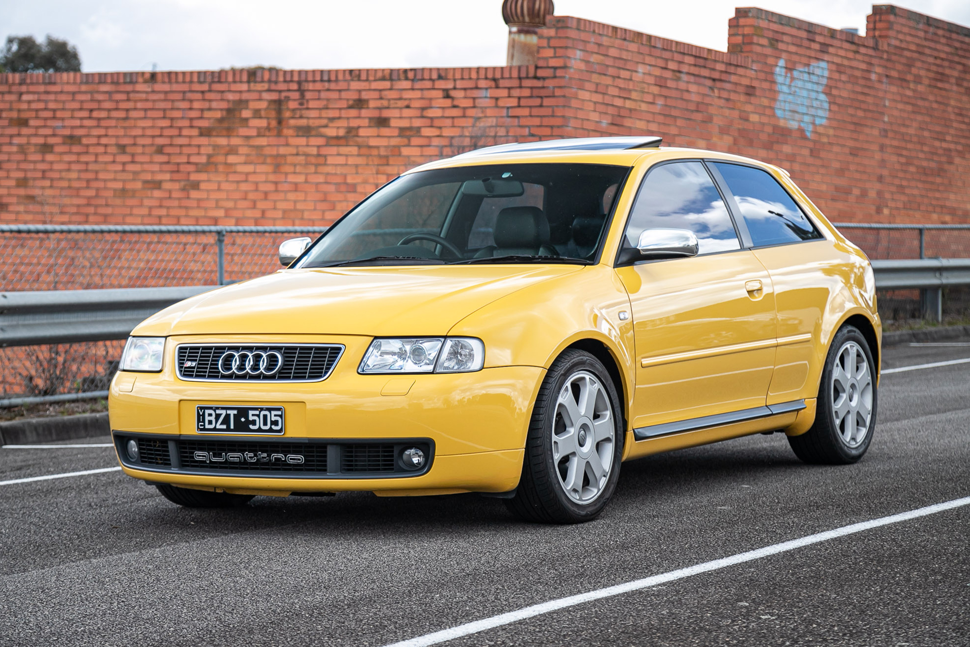 2000 AUDI S3
