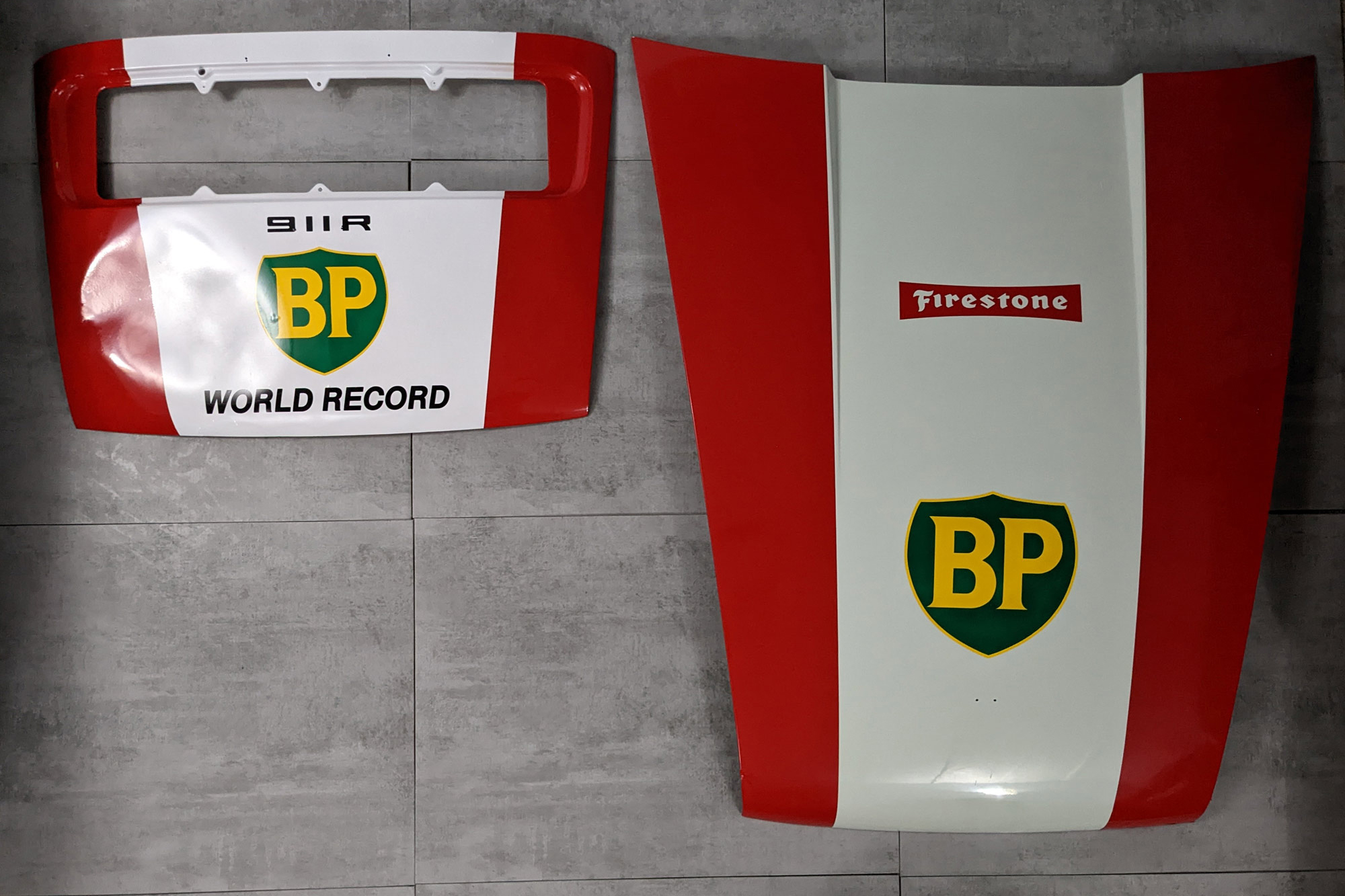 PORSCHE 911 BONNET AND DECK LID – 911 R WORLD RECORD LIVERY