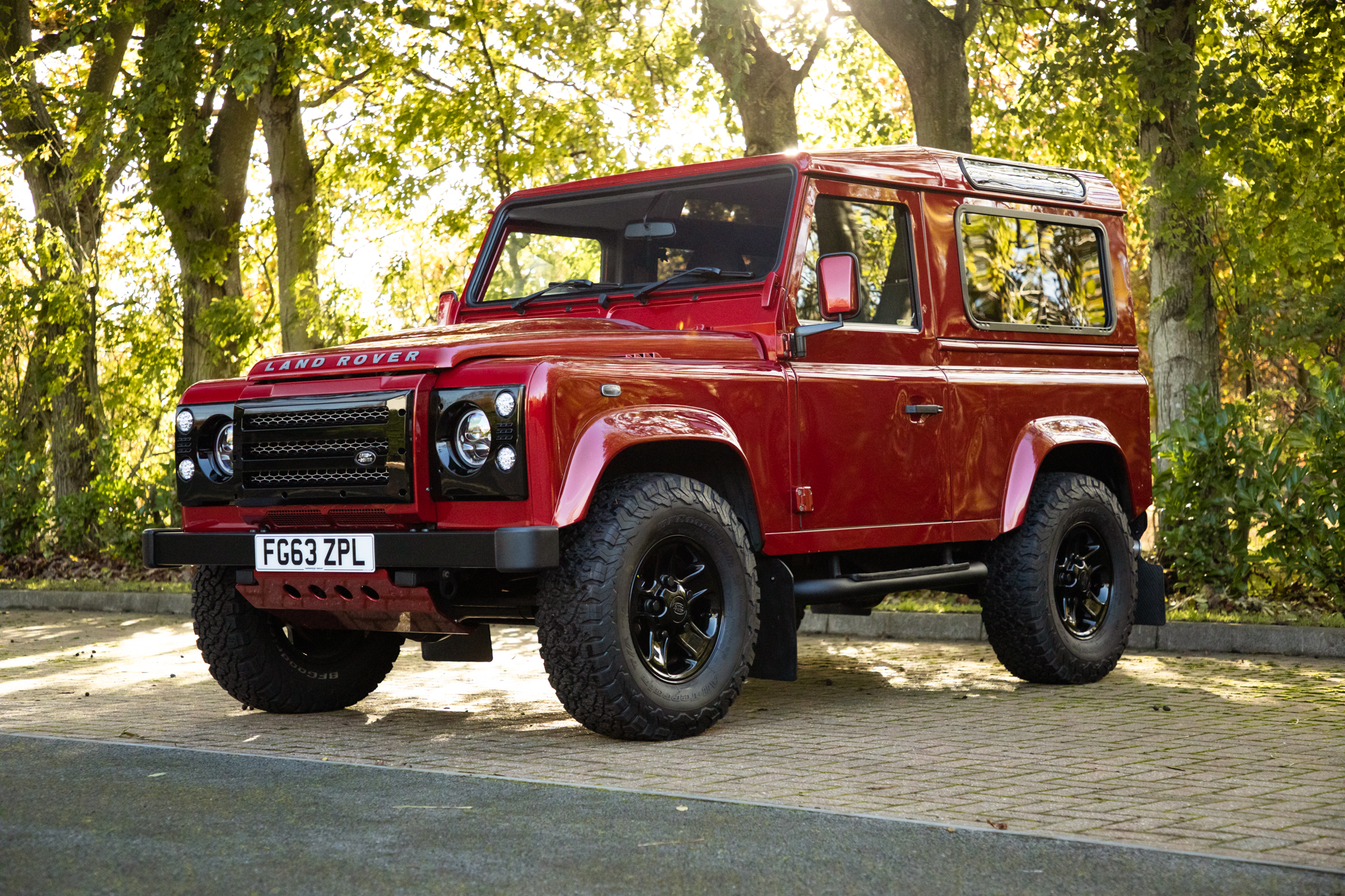 2013 LAND ROVER DEFENDER 90 XS - 11,069 MILES