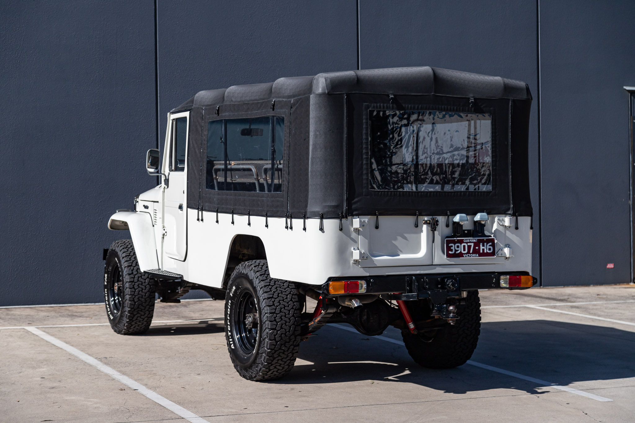 1984 TOYOTA FJ45 LAND CRUISER