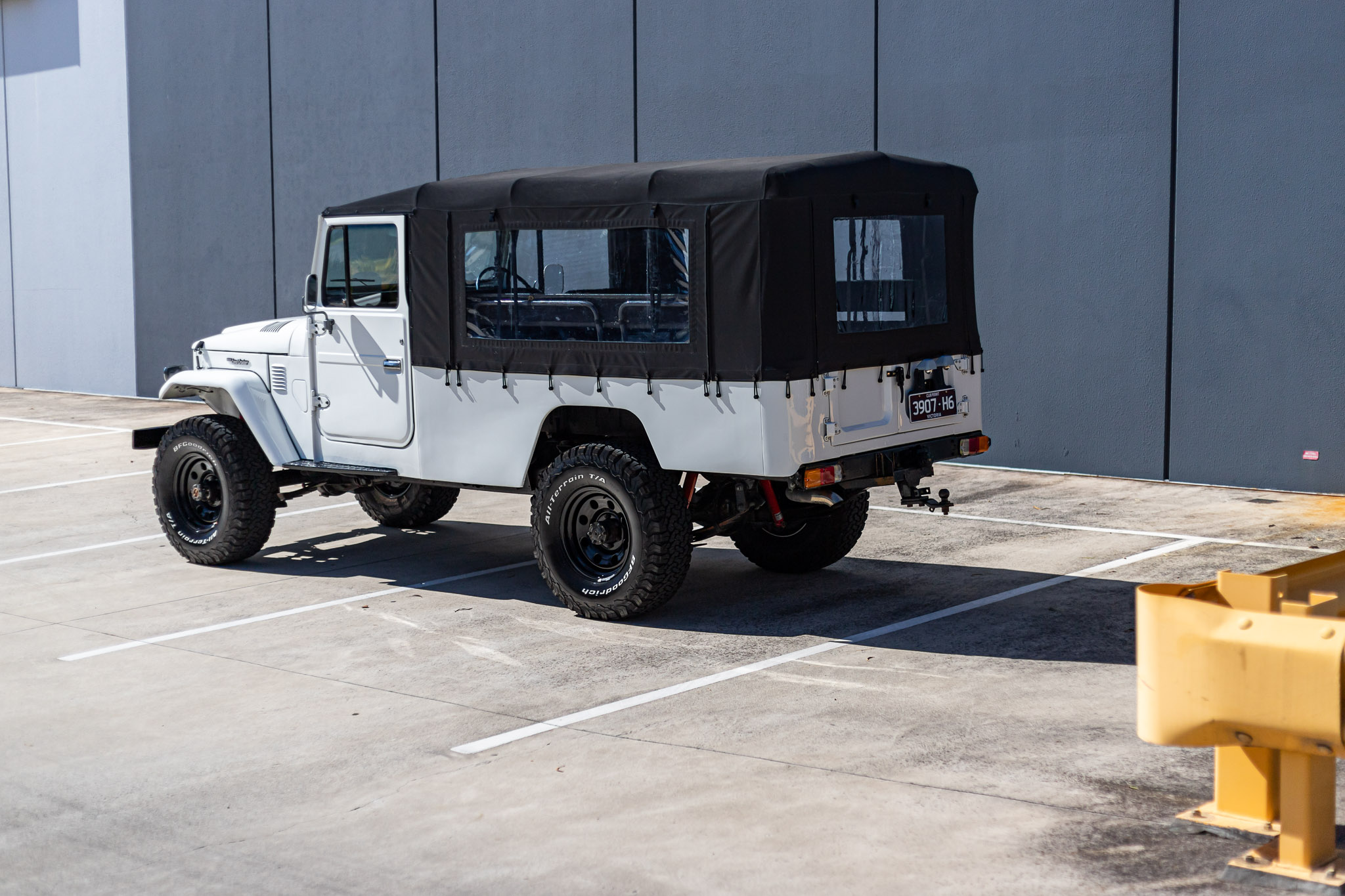 1984 TOYOTA FJ45 LAND CRUISER