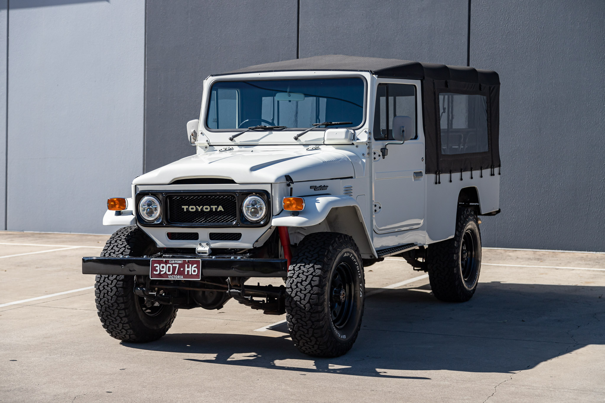 1984 TOYOTA FJ45 LAND CRUISER