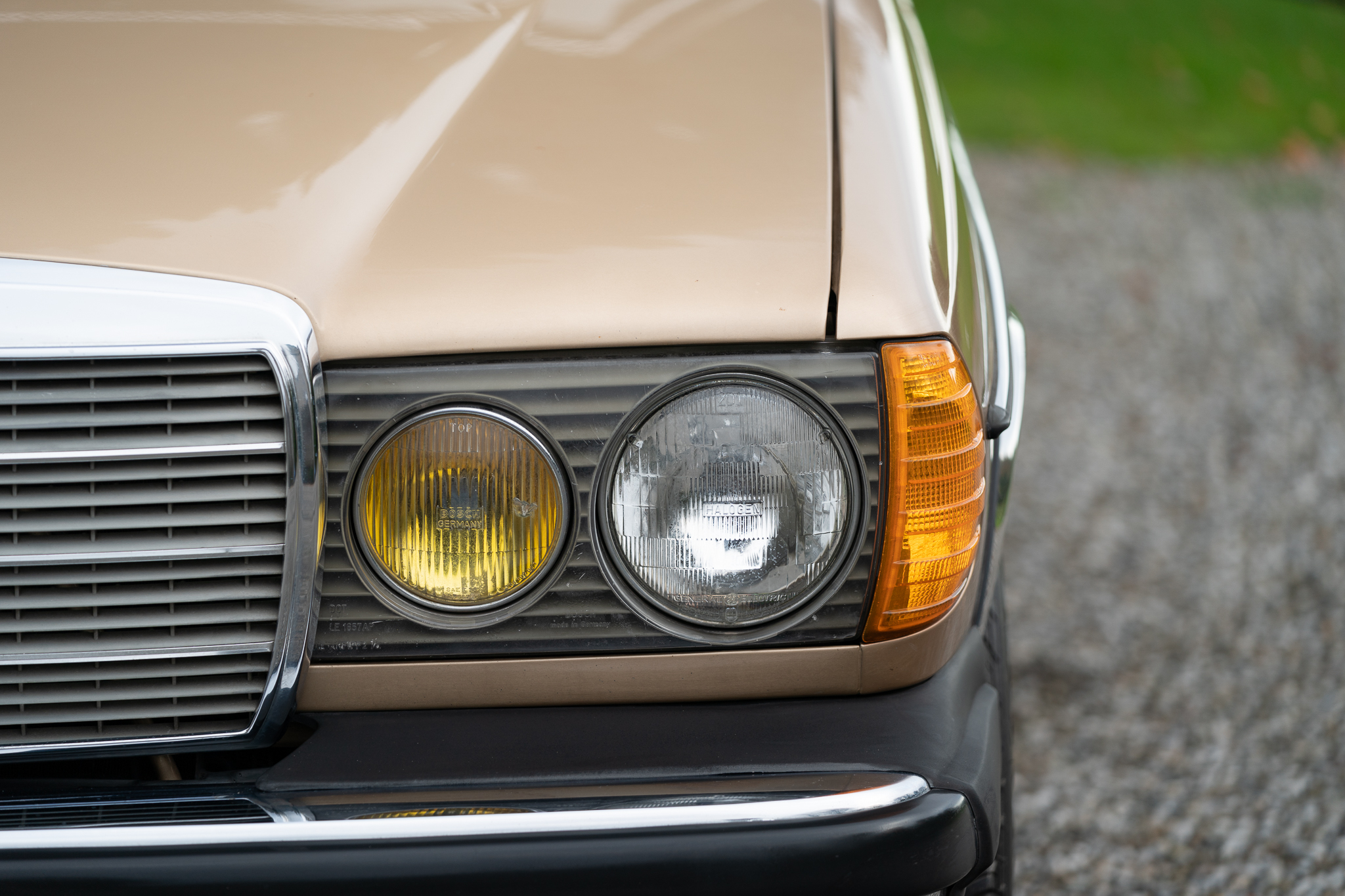 1983 MERCEDES-BENZ (W123) 300 CD
