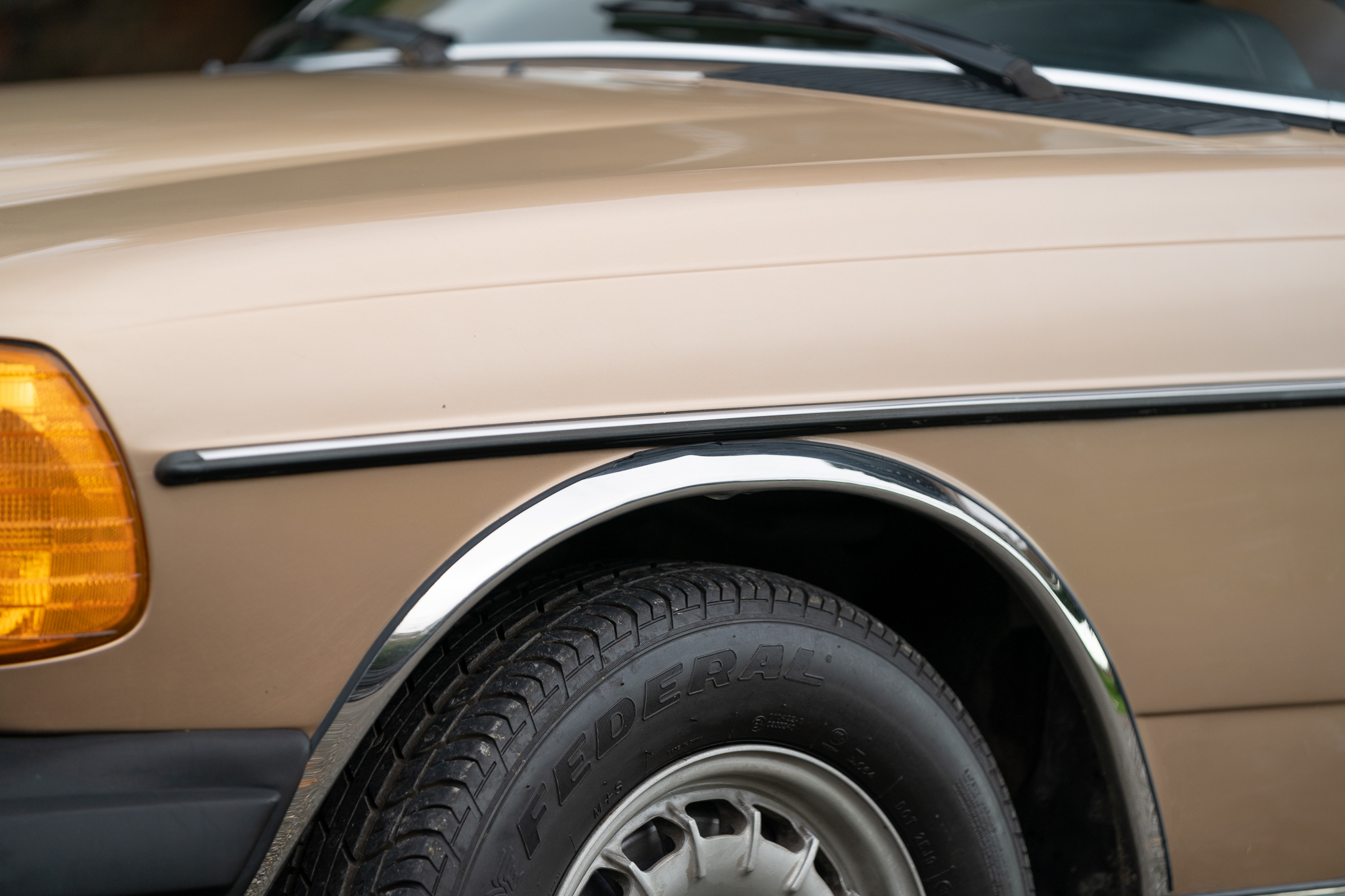 1983 MERCEDES-BENZ (W123) 300 CD