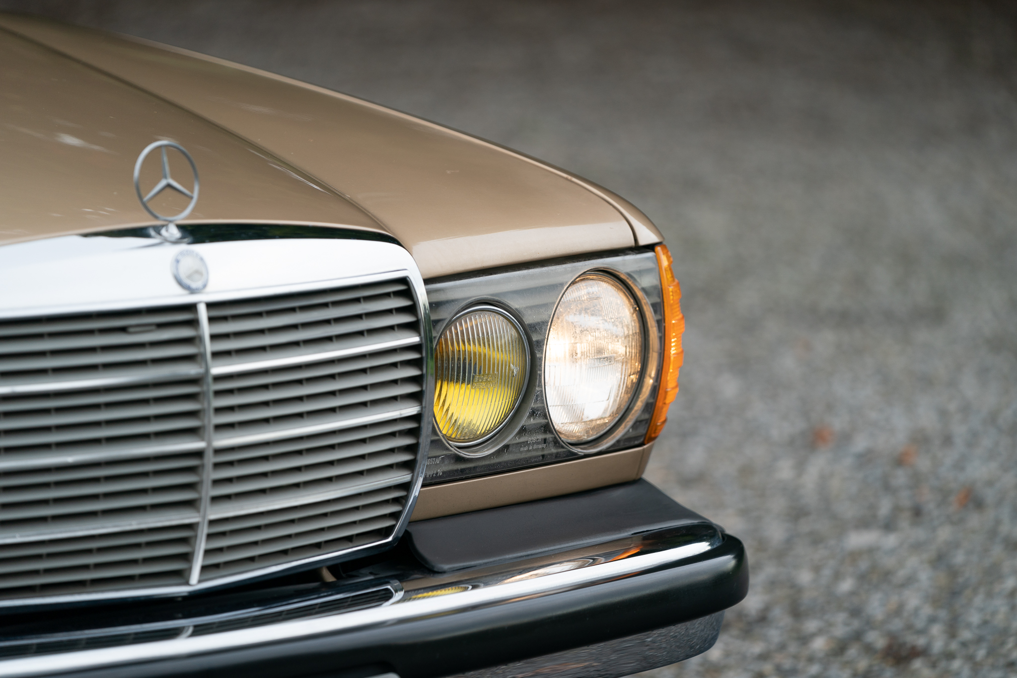 1983 MERCEDES-BENZ (W123) 300 CD