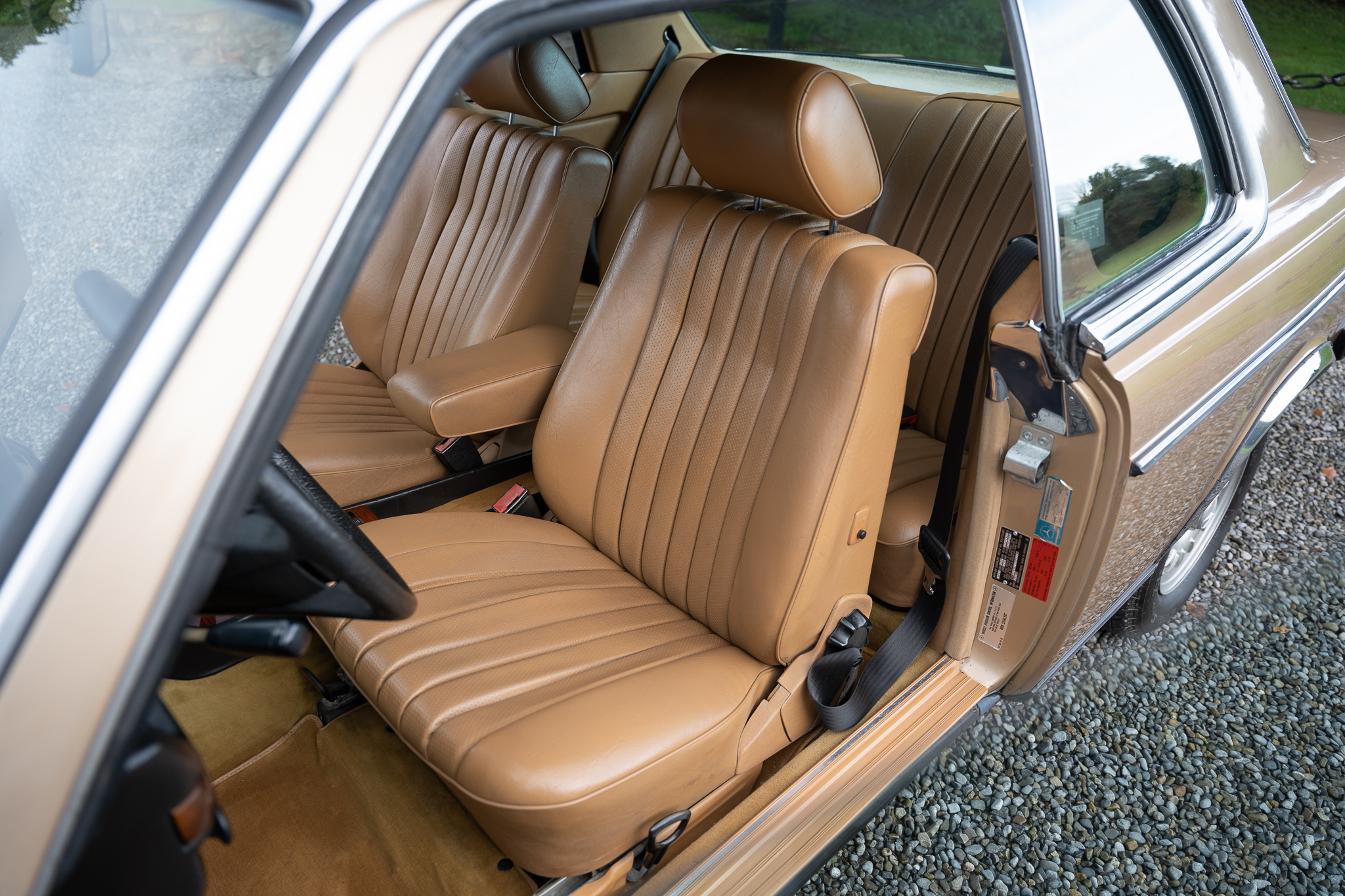 1983 MERCEDES-BENZ (W123) 300 CD