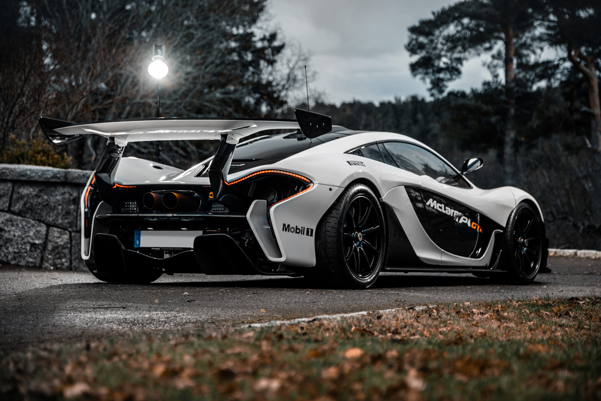 2016 MCLAREN P1 GTR - ROAD LEGAL