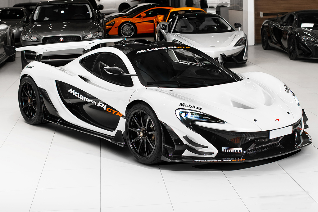 2016 MCLAREN P1 GTR - ROAD LEGAL