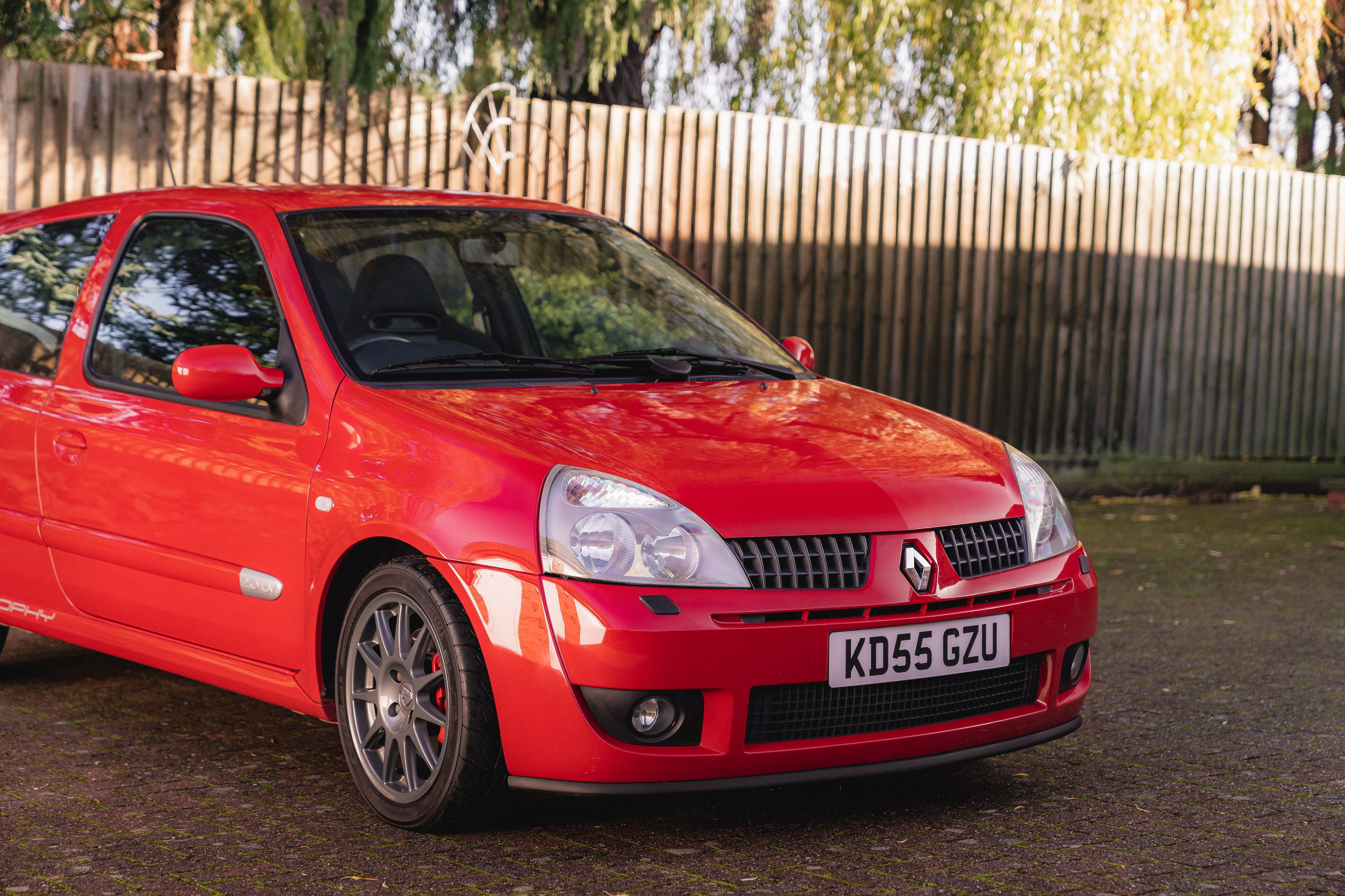 2005 RENAULTSPORT CLIO 182 TROPHY