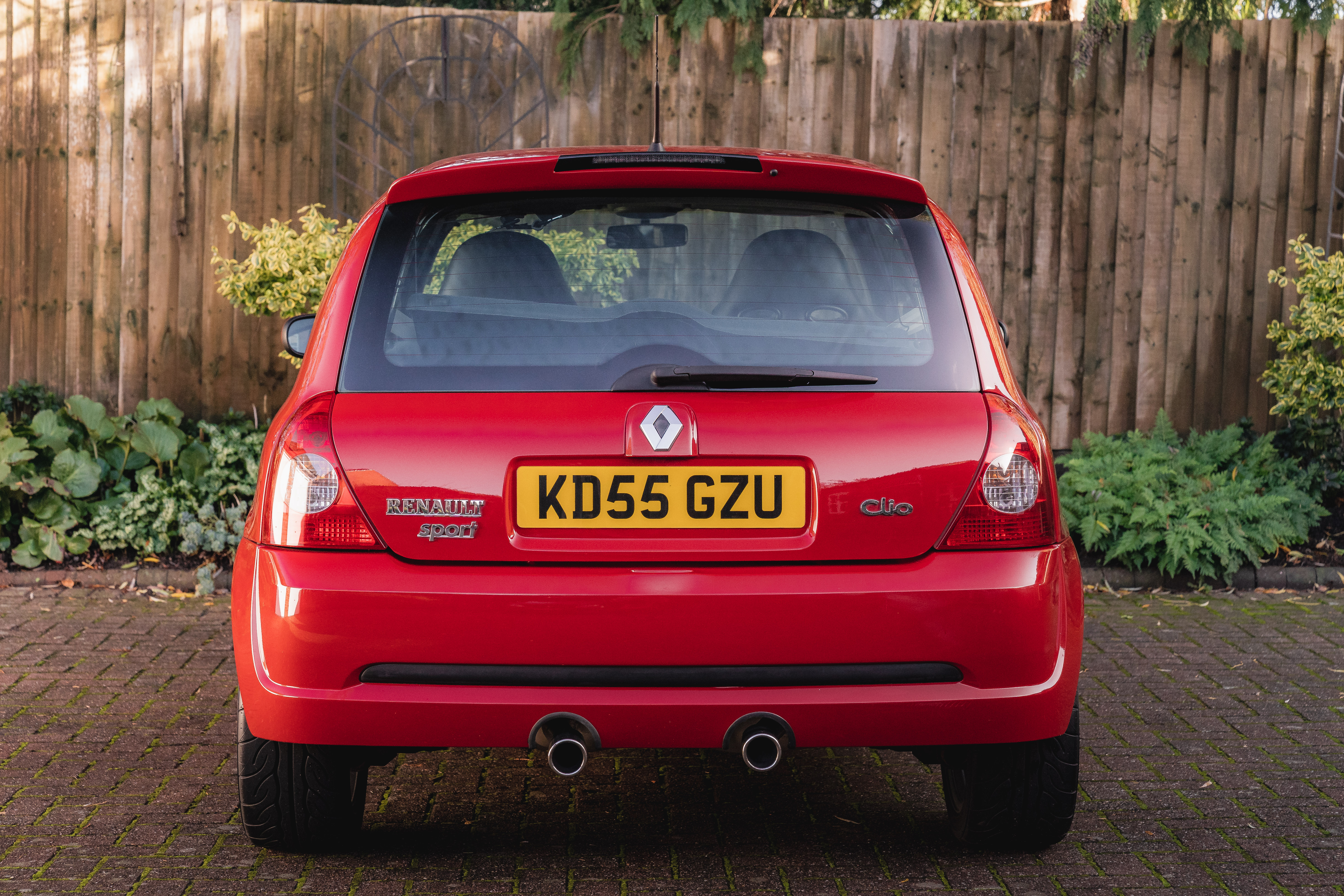 2005 RENAULTSPORT CLIO 182 TROPHY