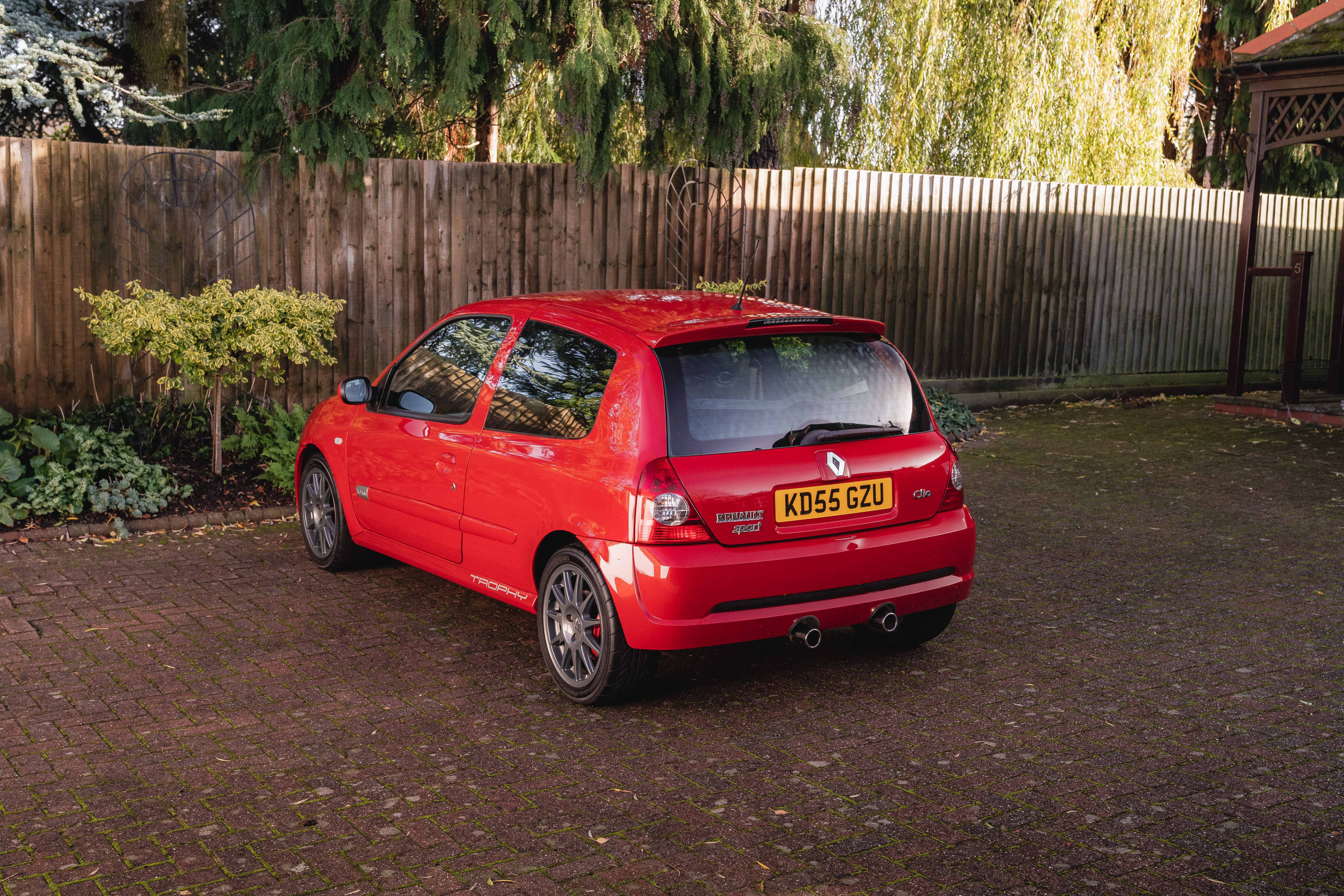 2005 RENAULTSPORT CLIO 182 TROPHY