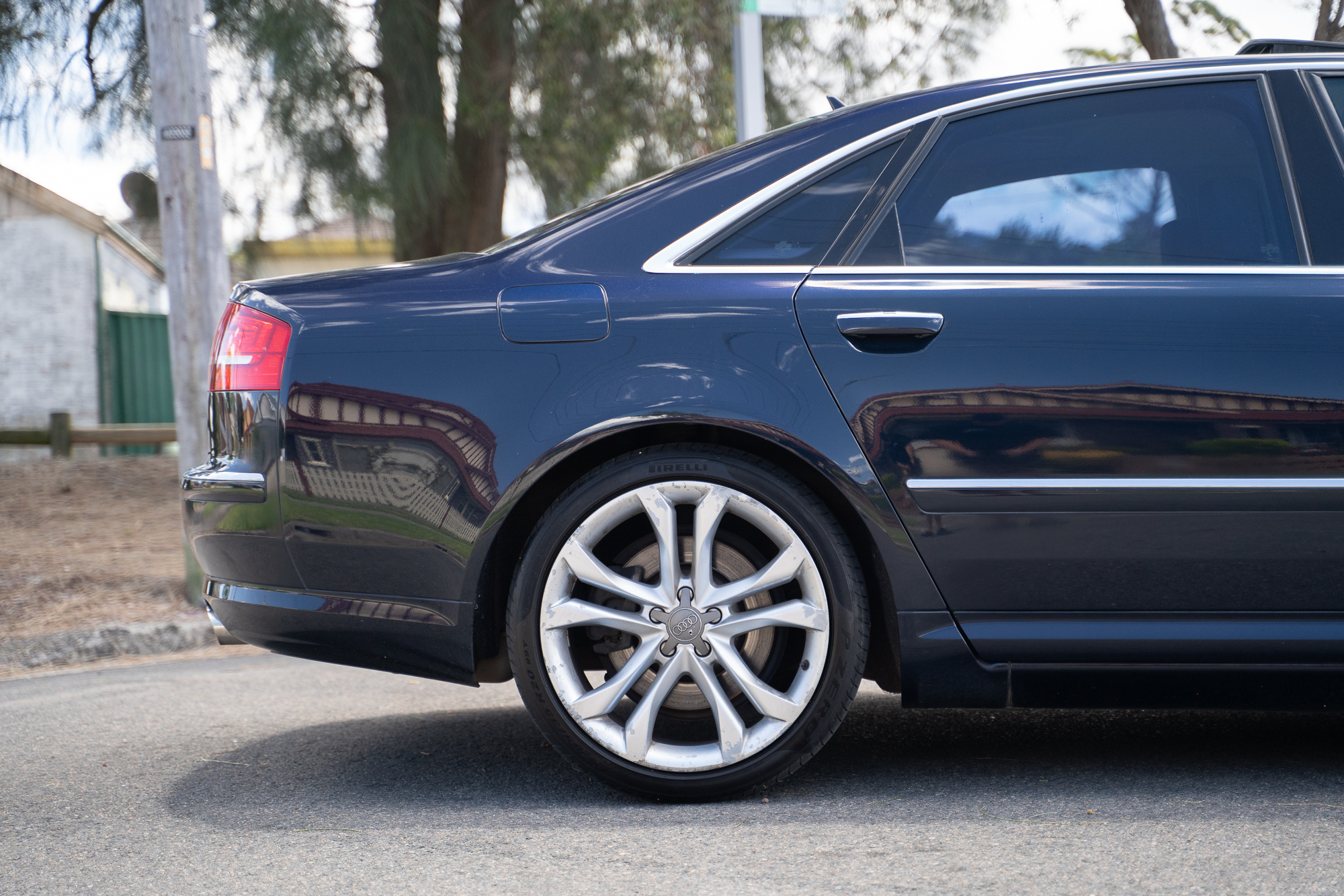 2007 AUDI S8