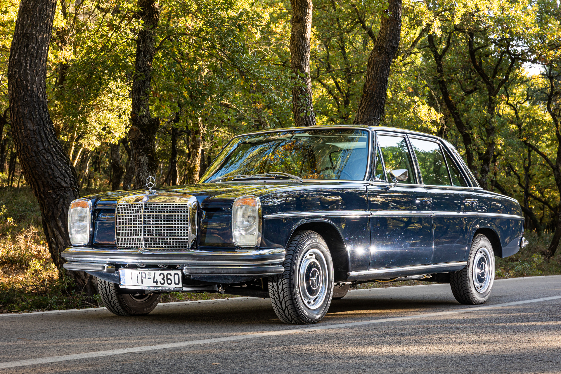1972 MERCEDES-BENZ (W114) 250 - EX ALEXANDER ONASSIS