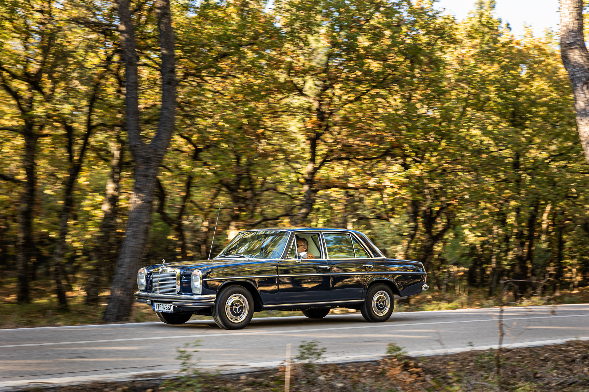 1972 MERCEDES-BENZ (W114) 250 - EX ALEXANDER ONASSIS