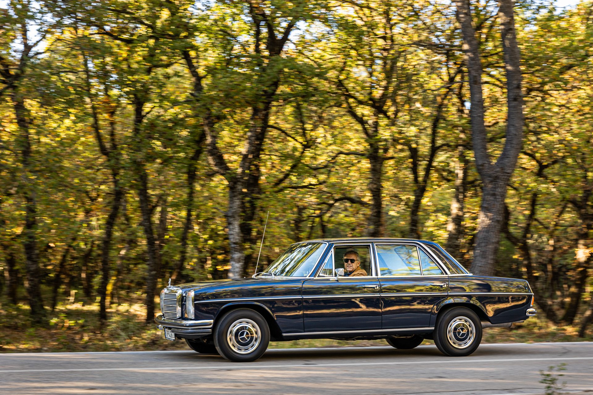 1972 MERCEDES-BENZ (W114) 250 - EX ALEXANDER ONASSIS